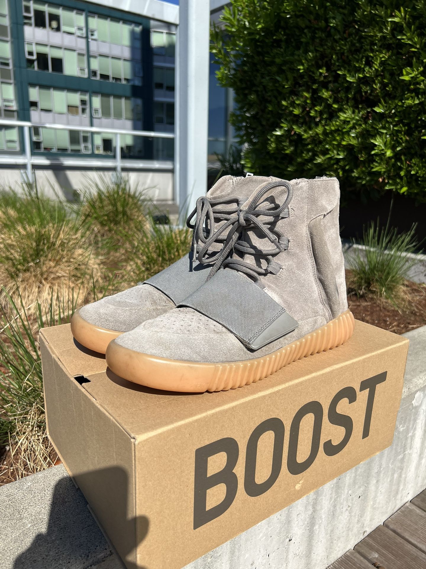 Addidas Yeezy Boost 750 Light Grey Glow In the Dark for Sale in Seattle ...