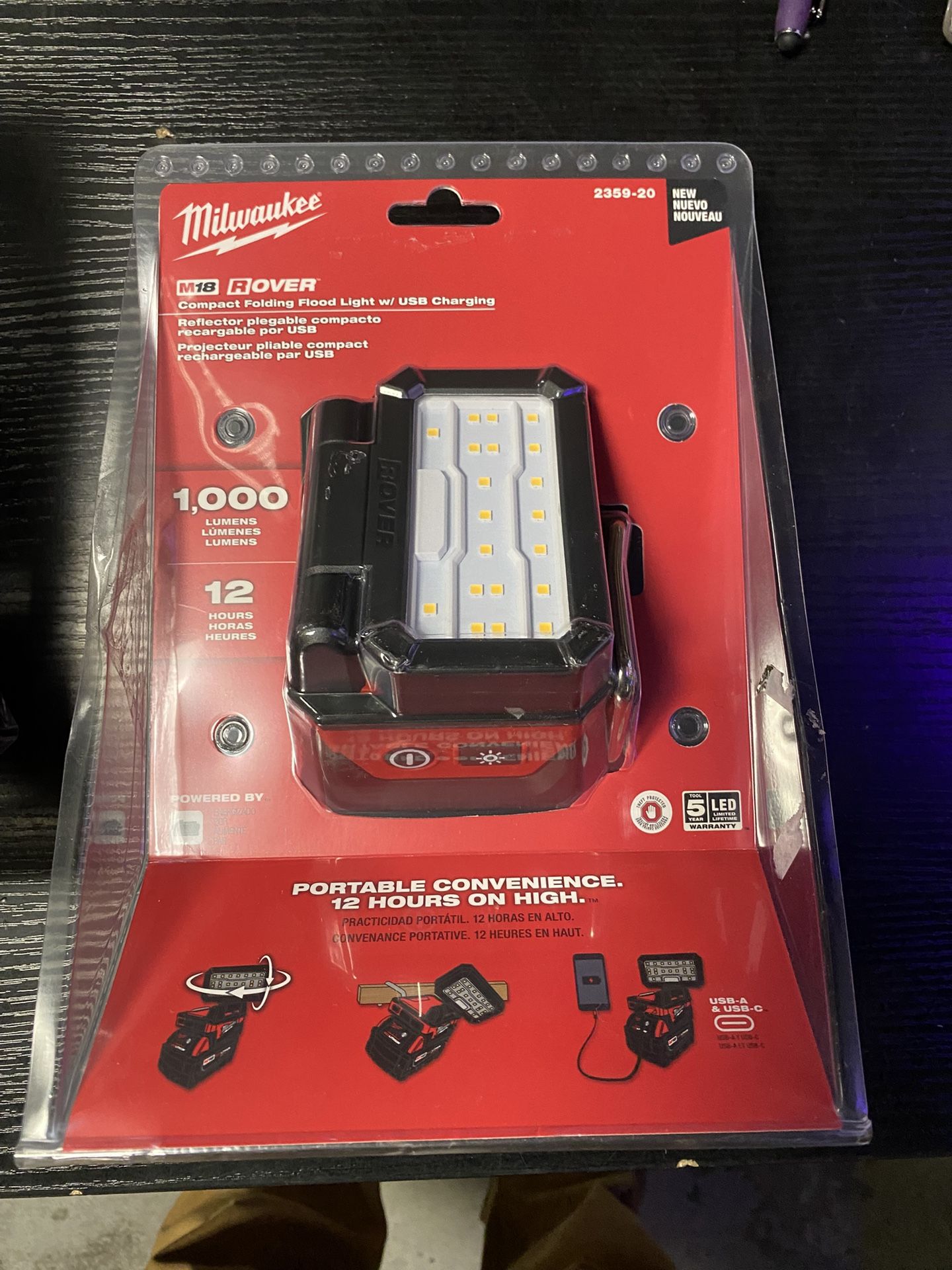 Milwaukee M18 18-Volt Lithium-Ion Cordless 1000 Lumens ROVER Compact ...