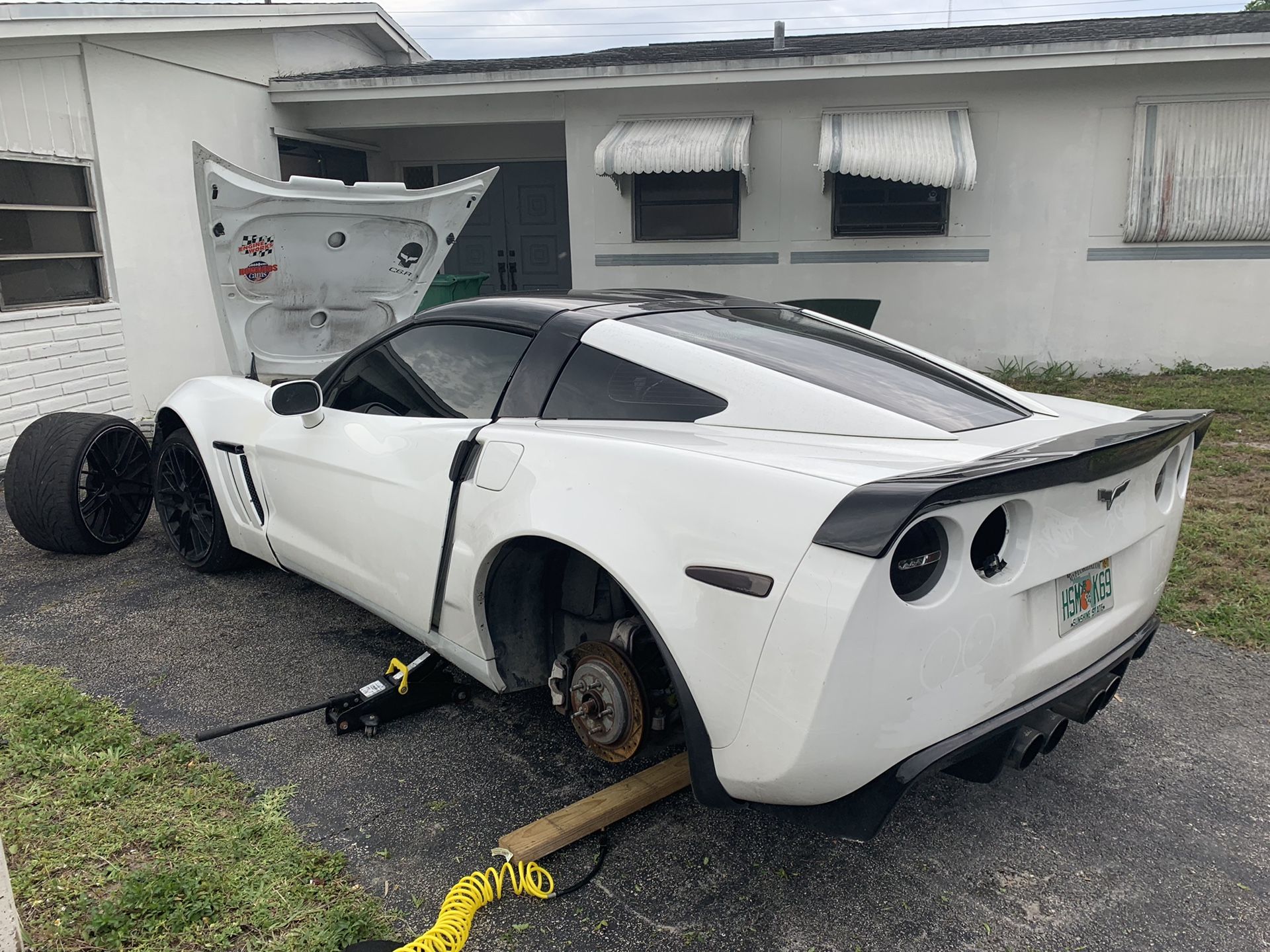 C6 Rear window rails for Sale in North Miami Beach, FL - OfferUp