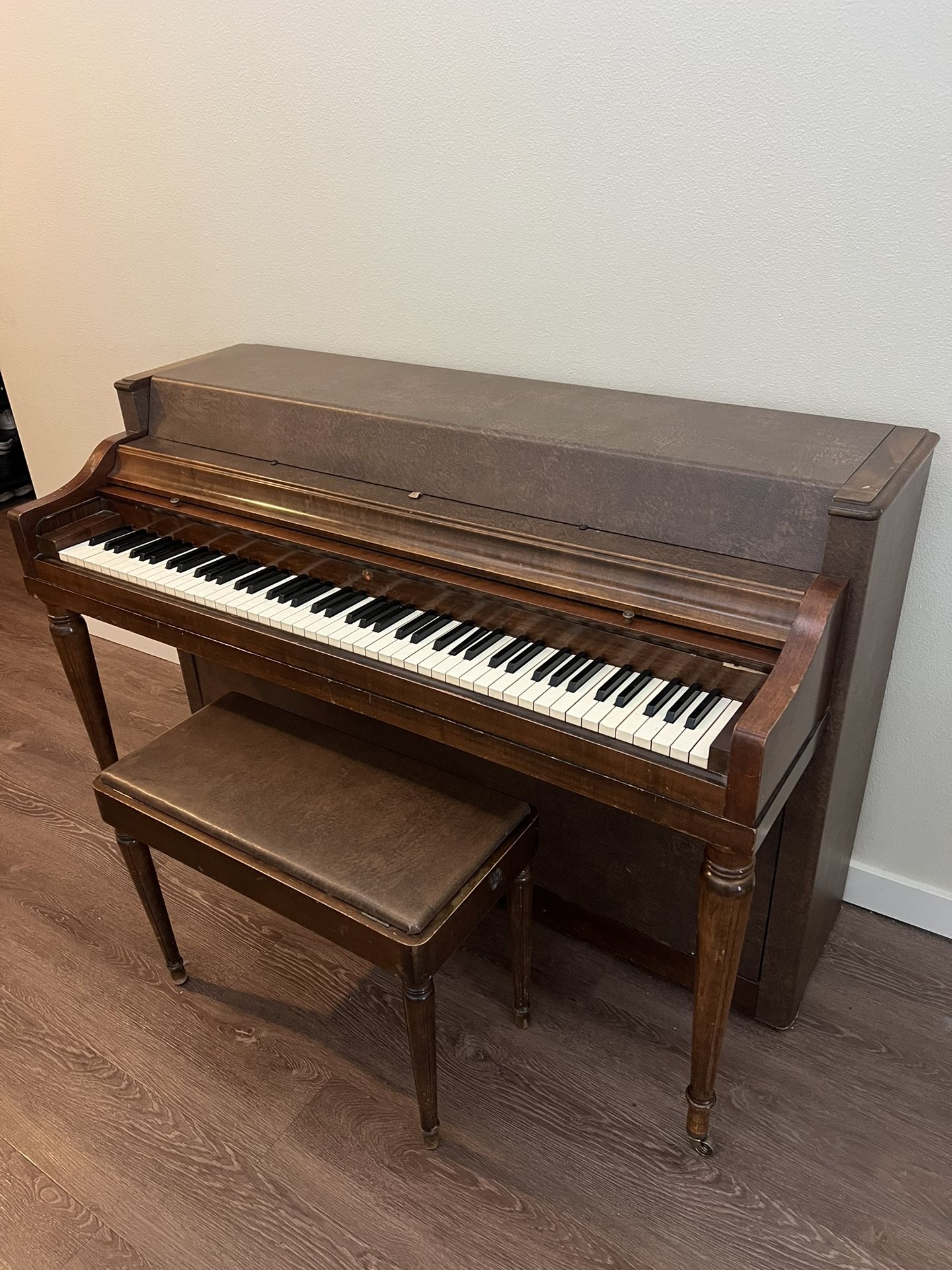 Upright Piano for Sale in Buckley, WA - OfferUp