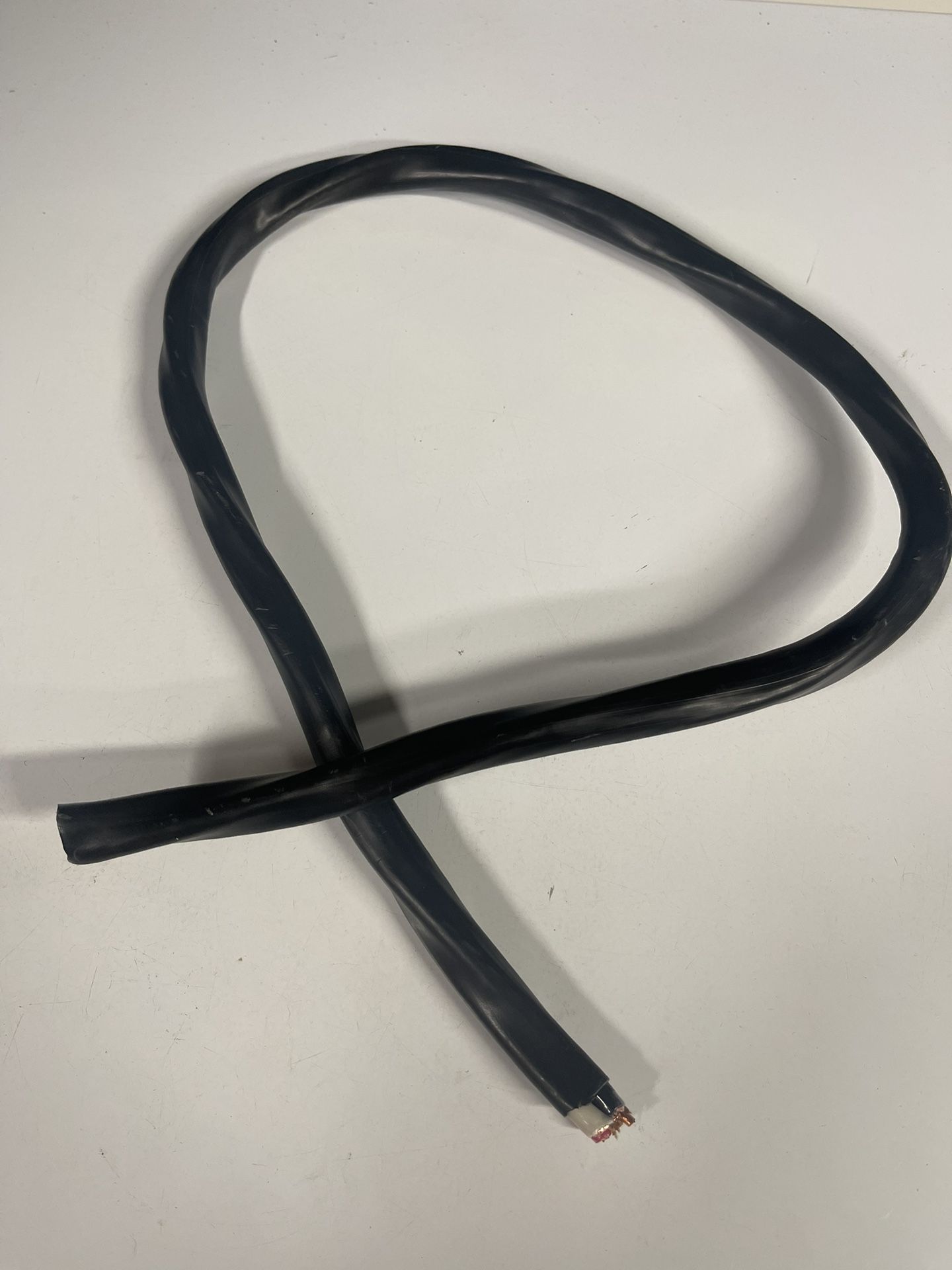 3 Feet of 6/3 Gauge Wire for Sale in Covington, WA - OfferUp