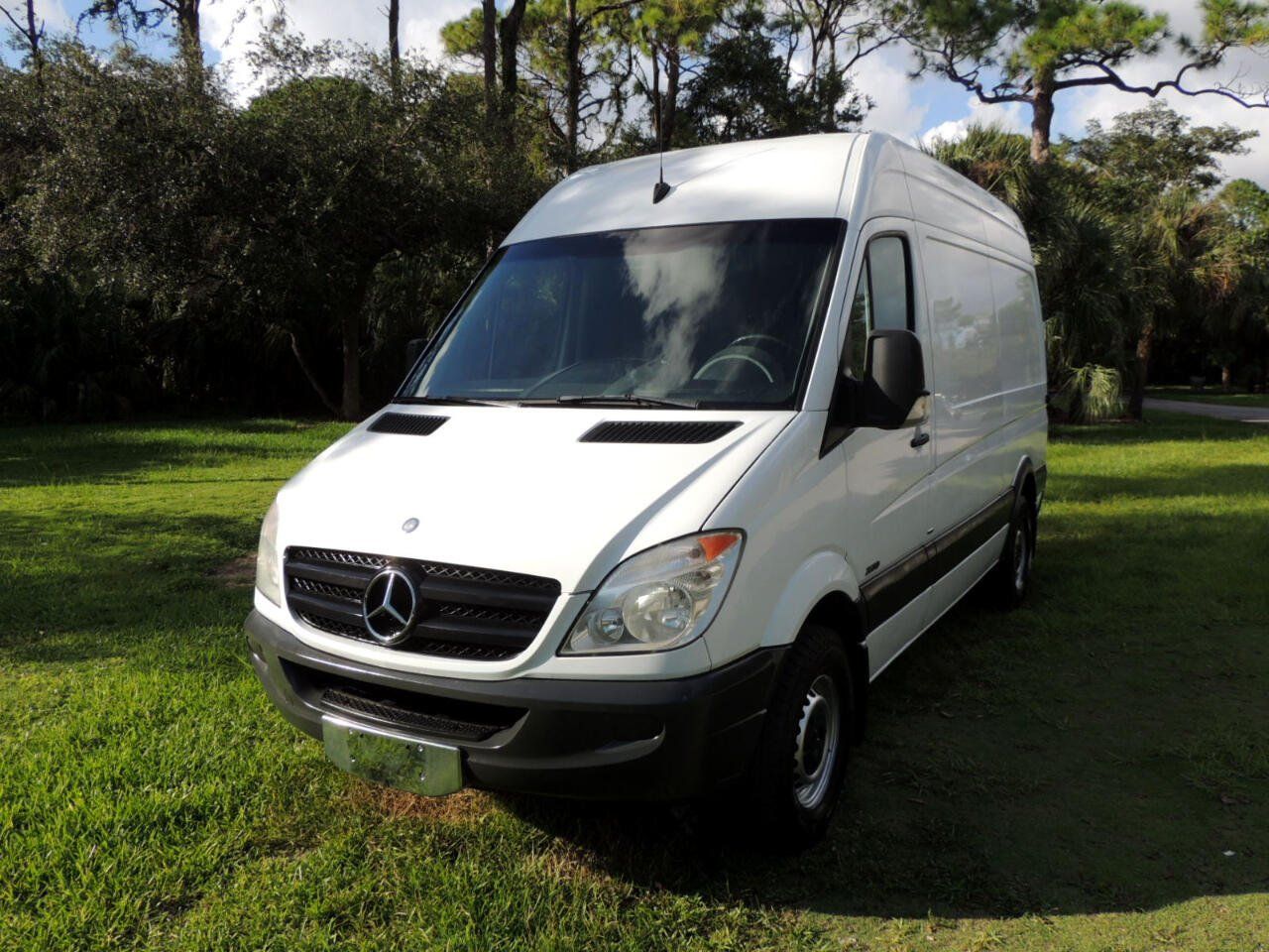 2013 Mercedes-Benz Sprinter Cargo Vans for Sale in Miami, FL - OfferUp