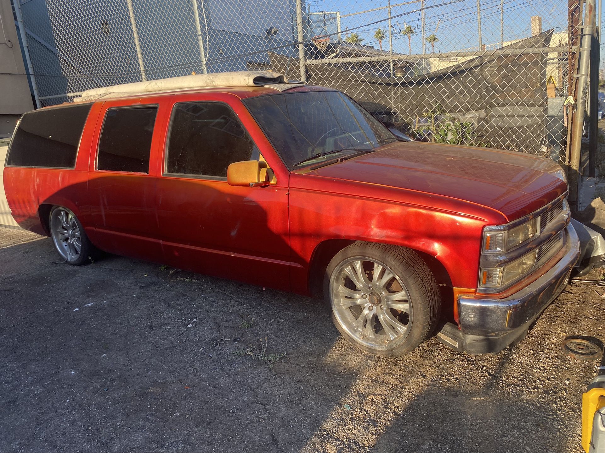 1993 Chevrolet Suburban for Sale in Los Angeles, CA - OfferUp