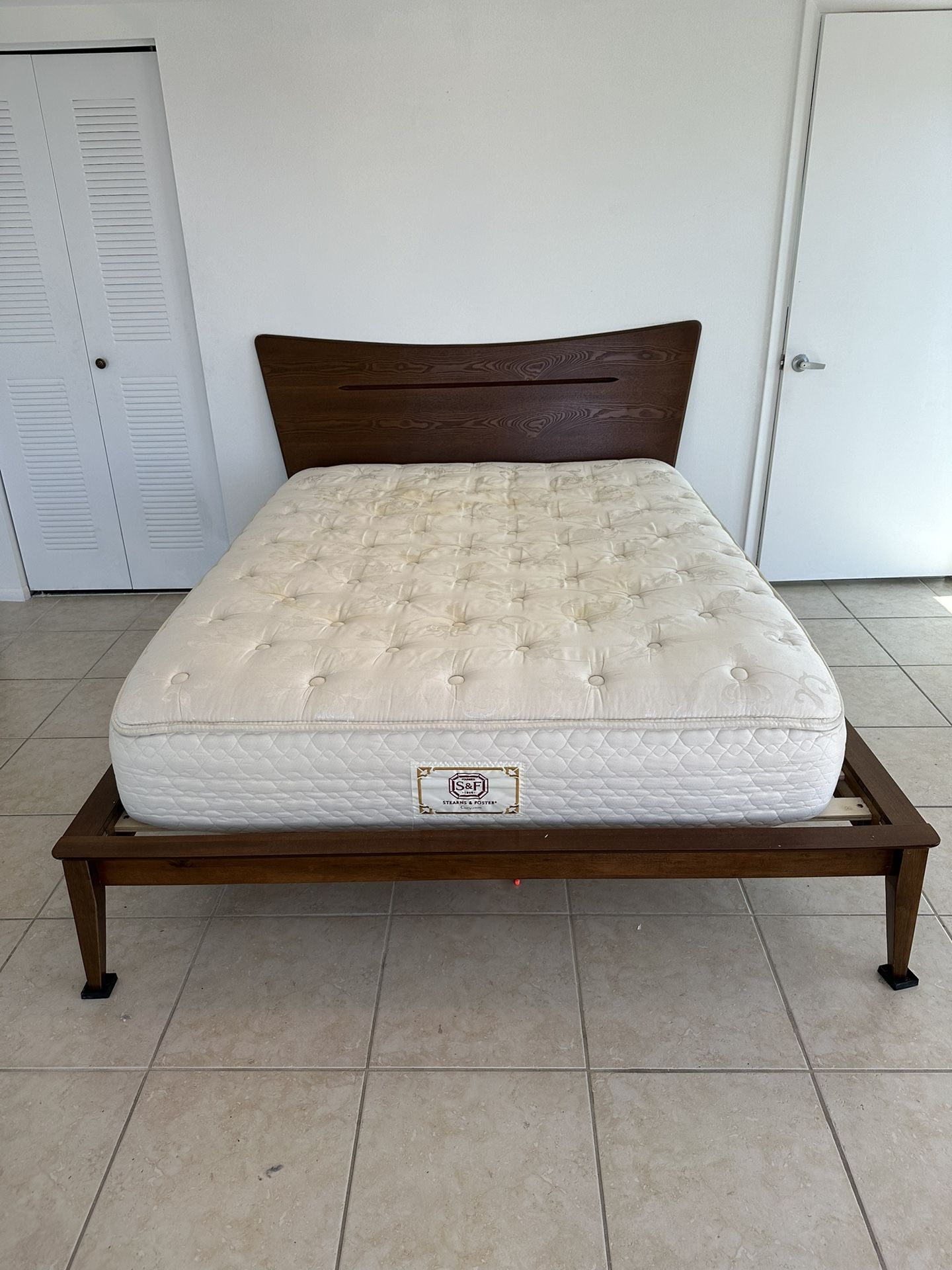 Mid century Queen Bed With Sterns & Foster Mattress for Sale in Miami ...