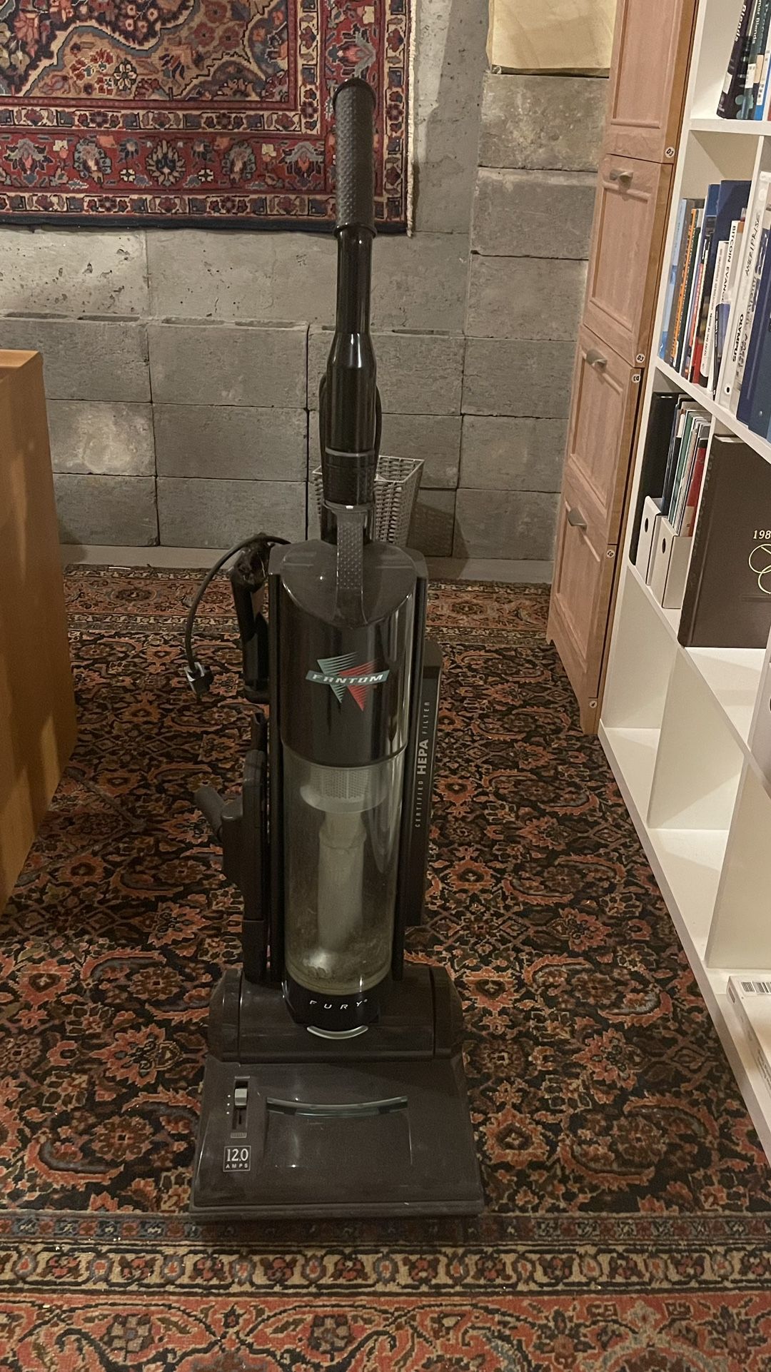 Fantom Fury Upright Vacuum for Sale in Dunwoody, GA - OfferUp