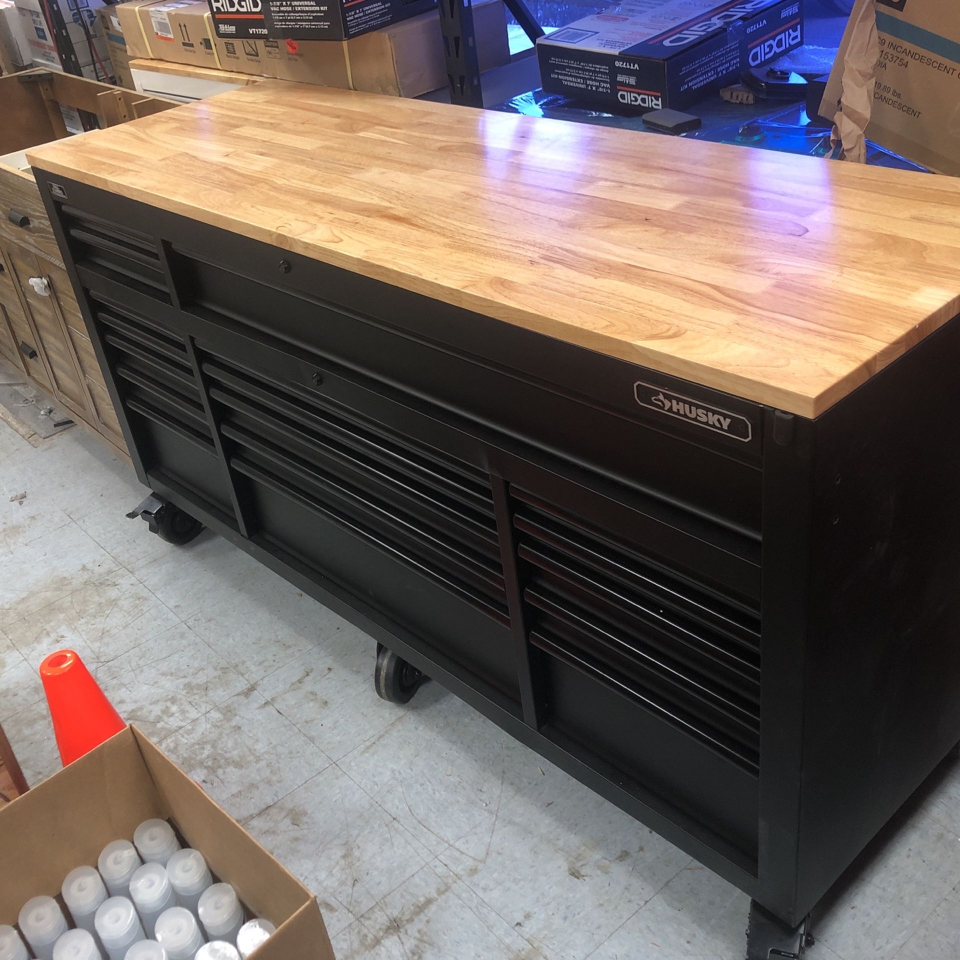Husky Workbench for Sale in Phoenix, AZ - OfferUp