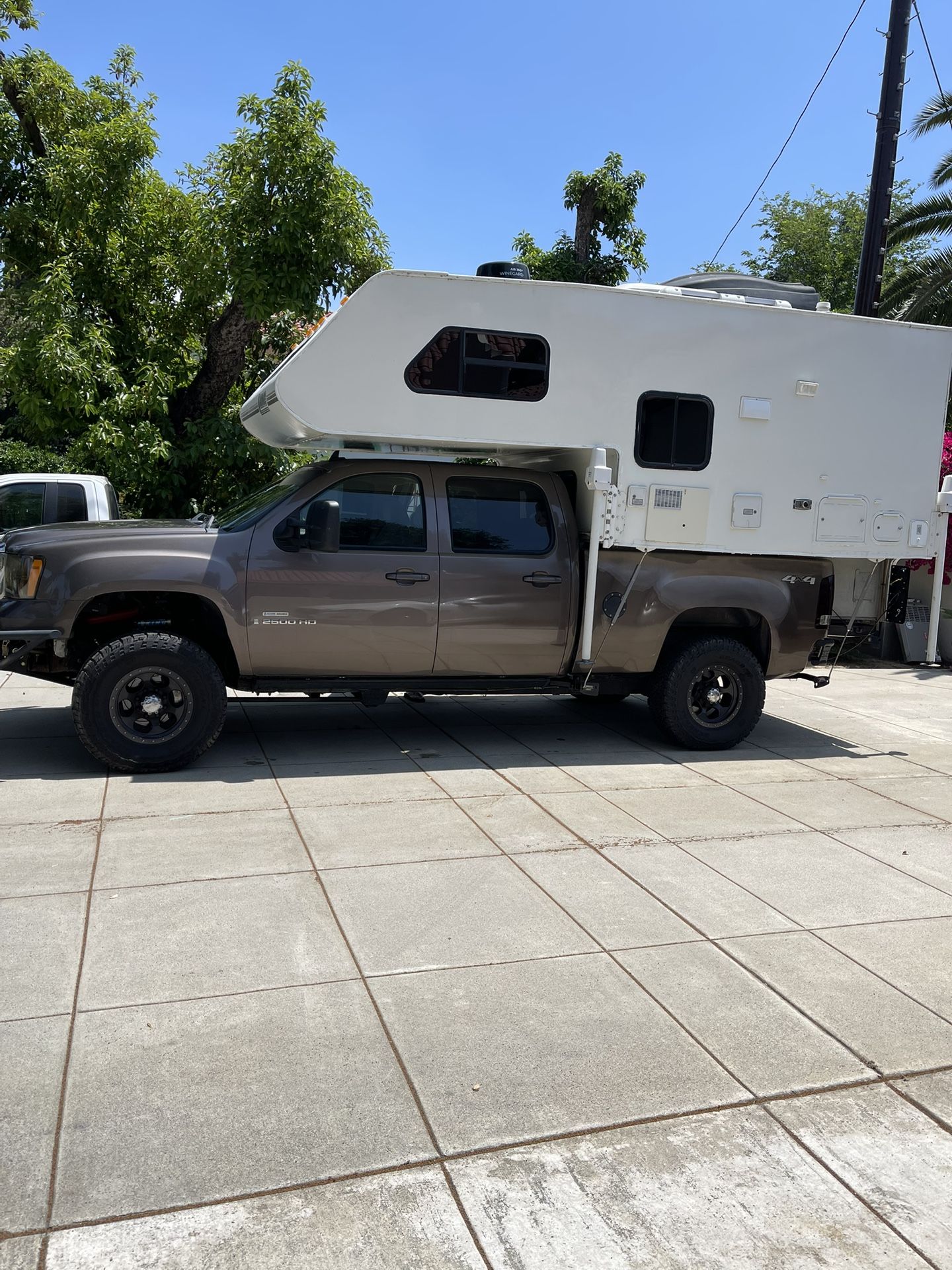 2001 Lance 861 for Sale in Redlands, CA - OfferUp