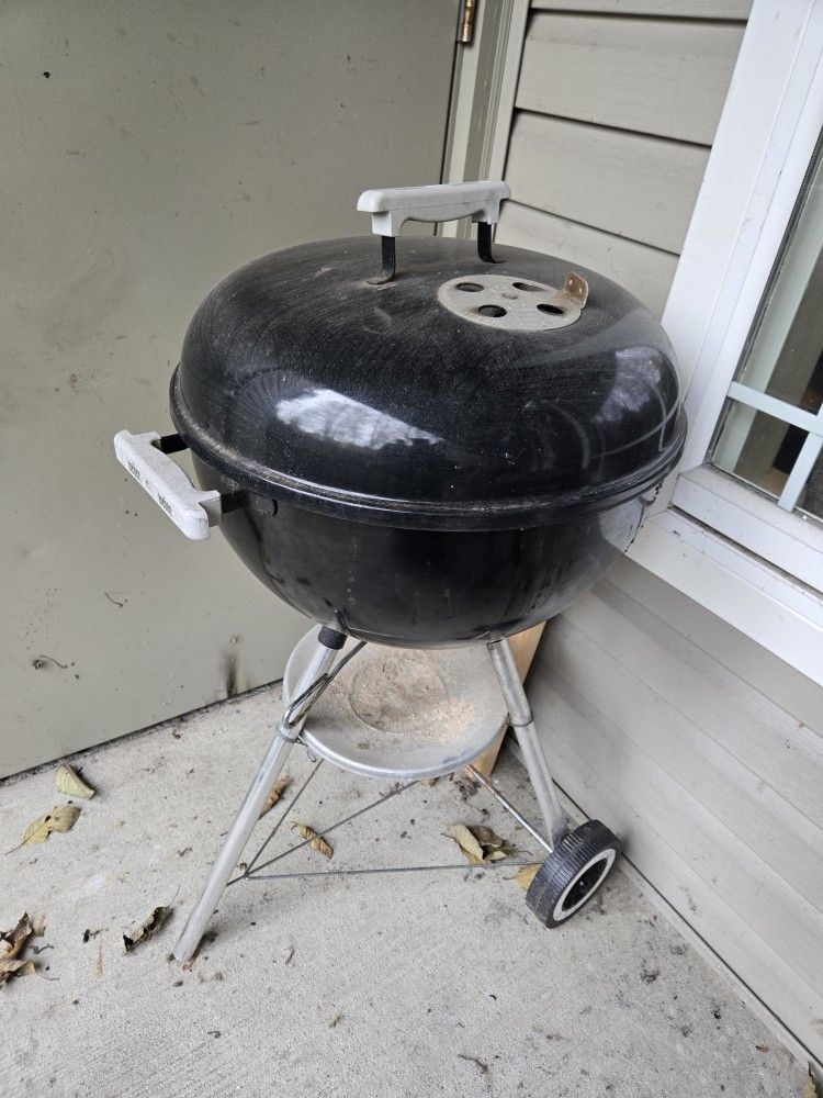 18" Barbecue Grill, BBQ Small Charcoal Grill for Sale in Federal Way ...