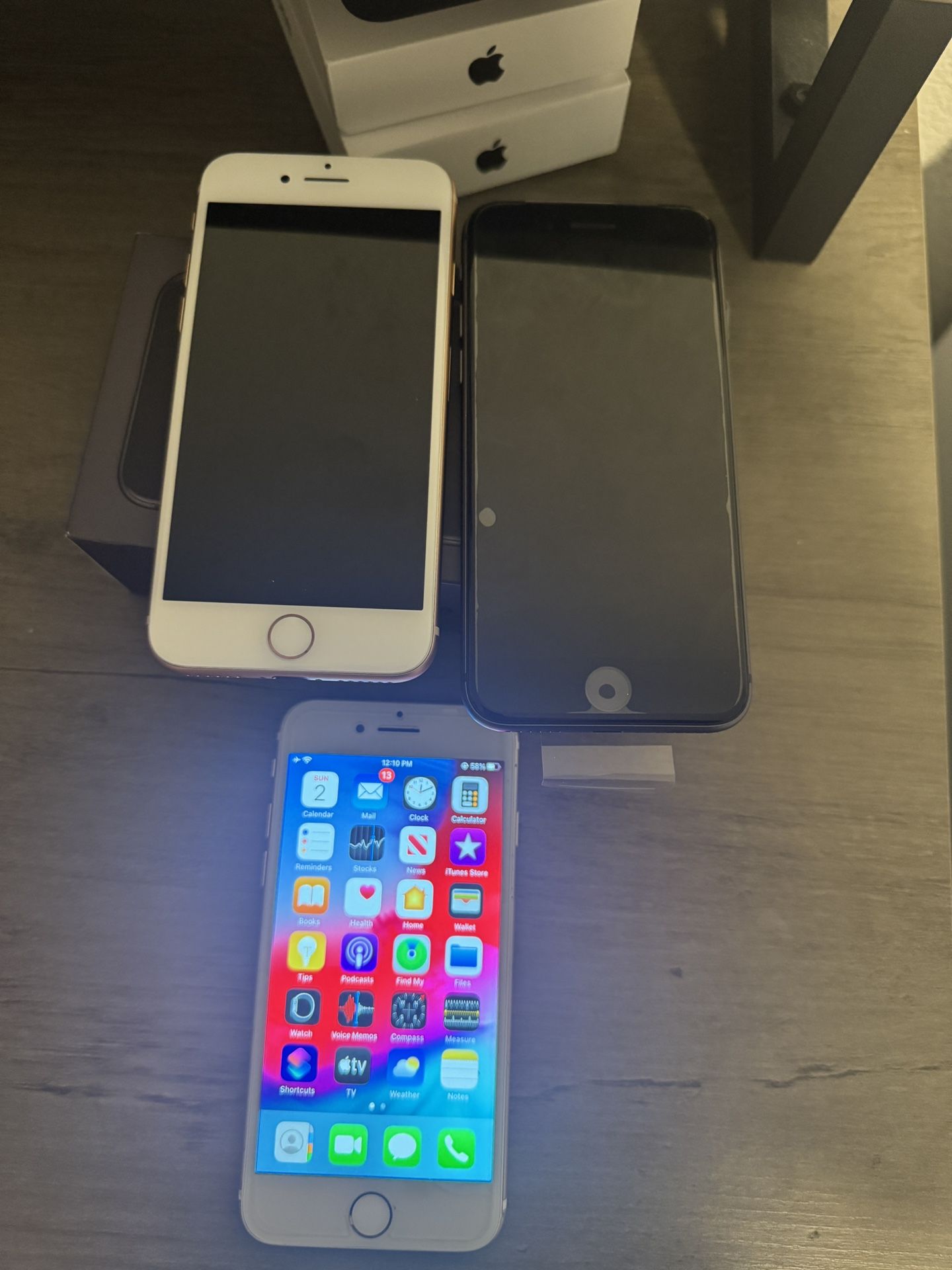 iPhone 8 (2) iPhone 7 for Sale in Sacramento, CA - OfferUp