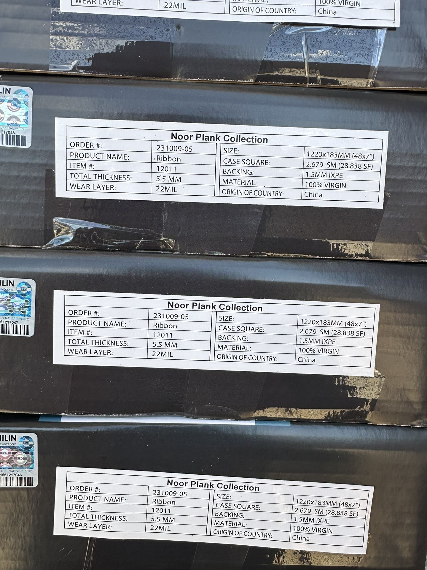 Noor Plank Collection Ribbon Vinyl Flooring Waterproof (5.5 MM/22 Mil ...