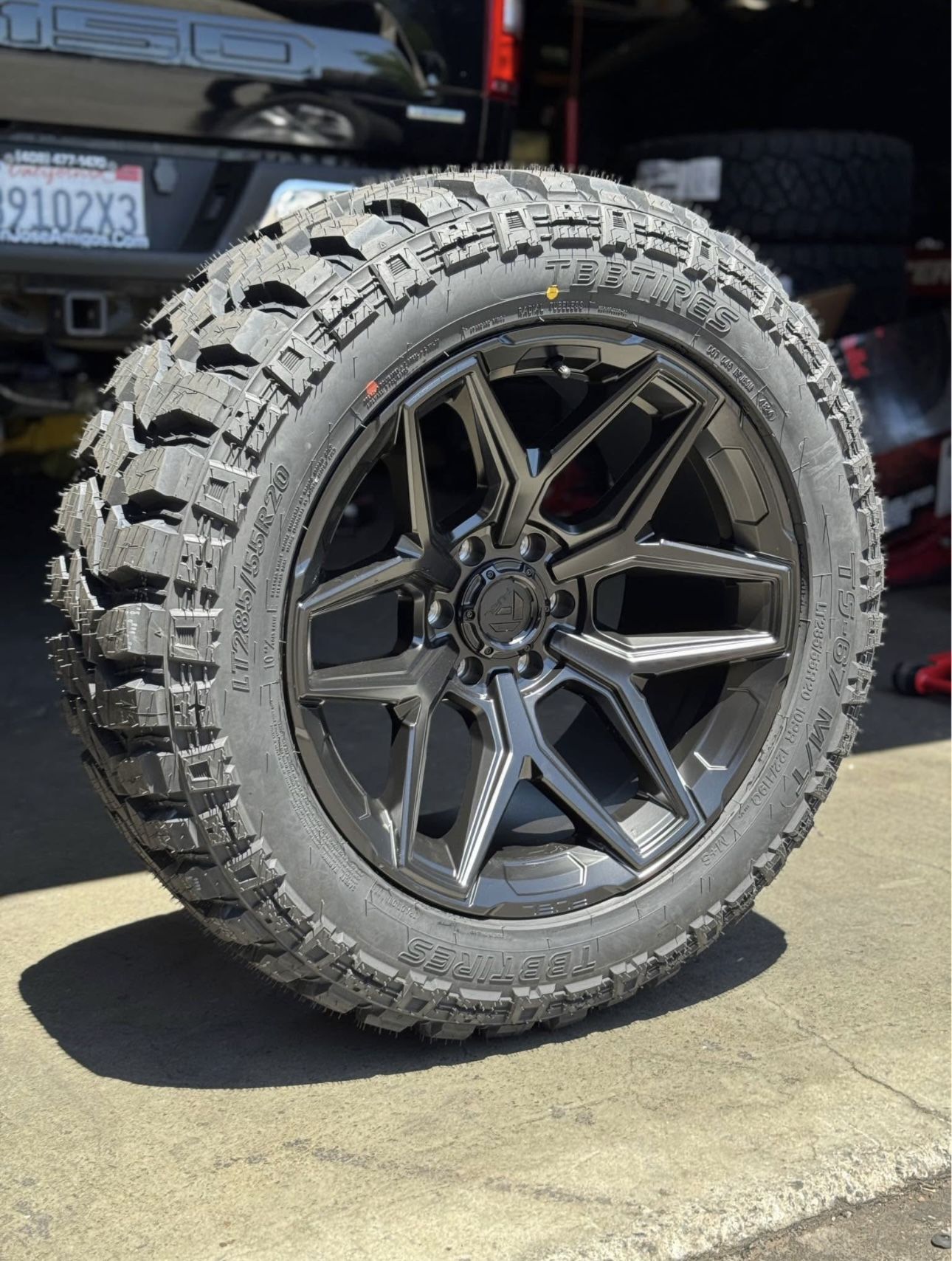 Fuel FC854 FLUX BLACK OUT 20x10 RIMS TIRES F150 Silverado Sierra Tundra ...