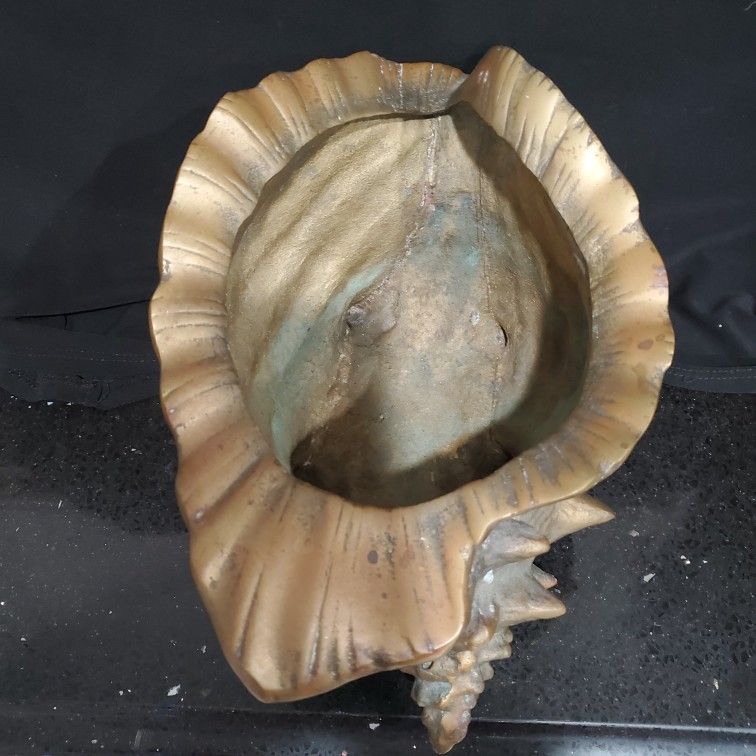 Vintage Heavy Bronze Conch Seashell for Sale in Moreno Valley, CA - OfferUp