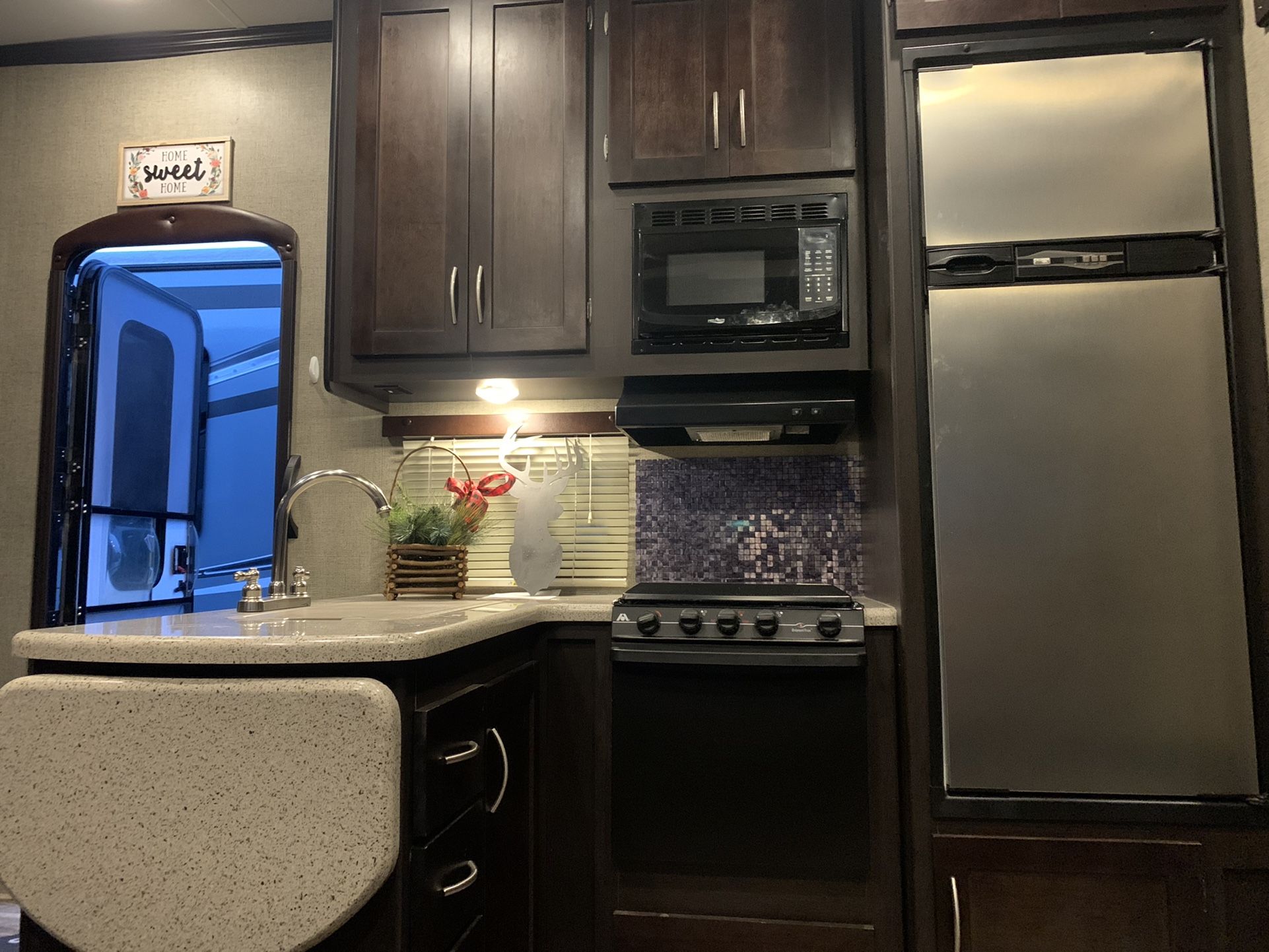 2016 keystone carbon 5th Wheel TOY HAULER 43FT-2SLIDES-BIG 17FT GARAGE ...