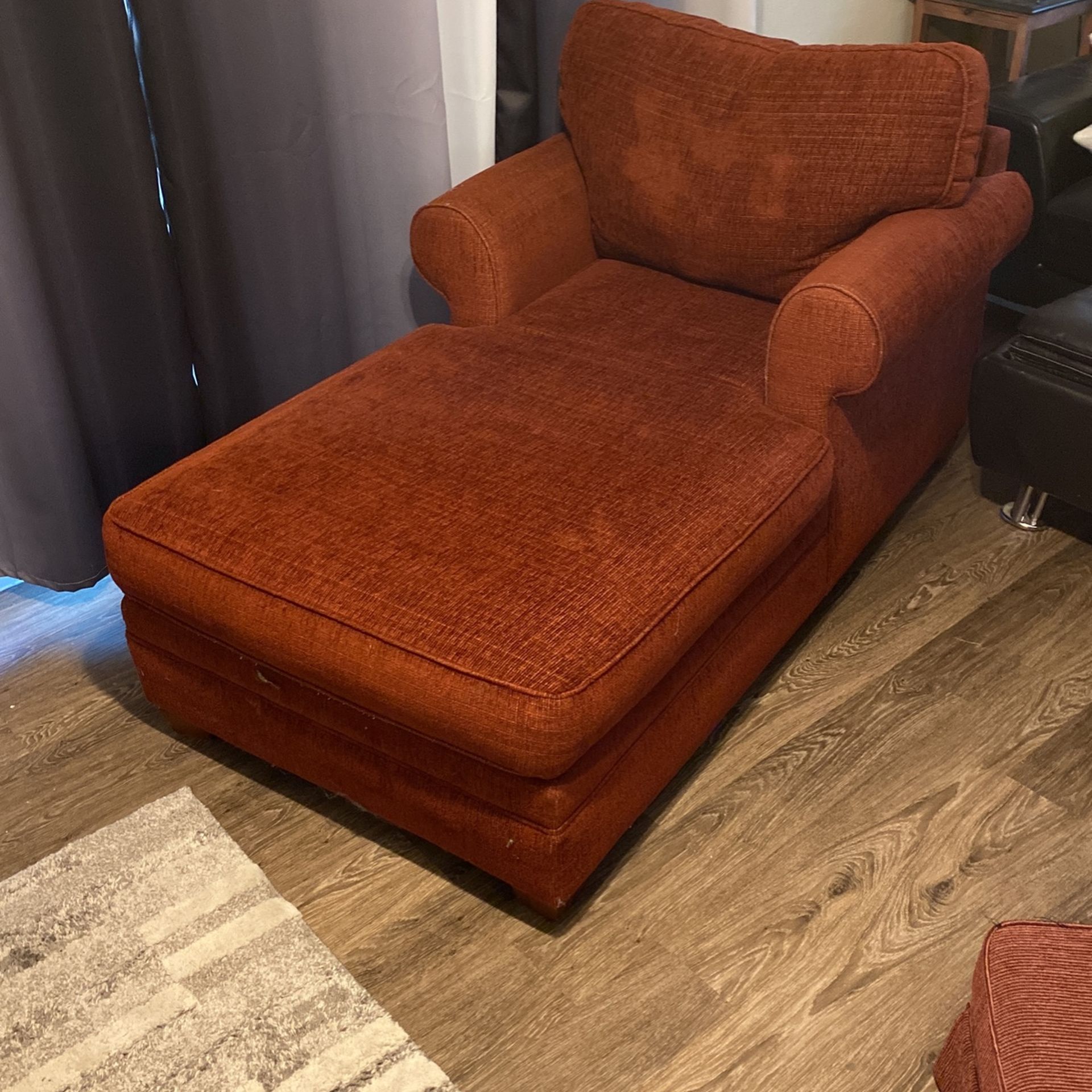 Chaise Lounge Chair By Haverty Audrey for Sale in Belle Isle, FL - OfferUp