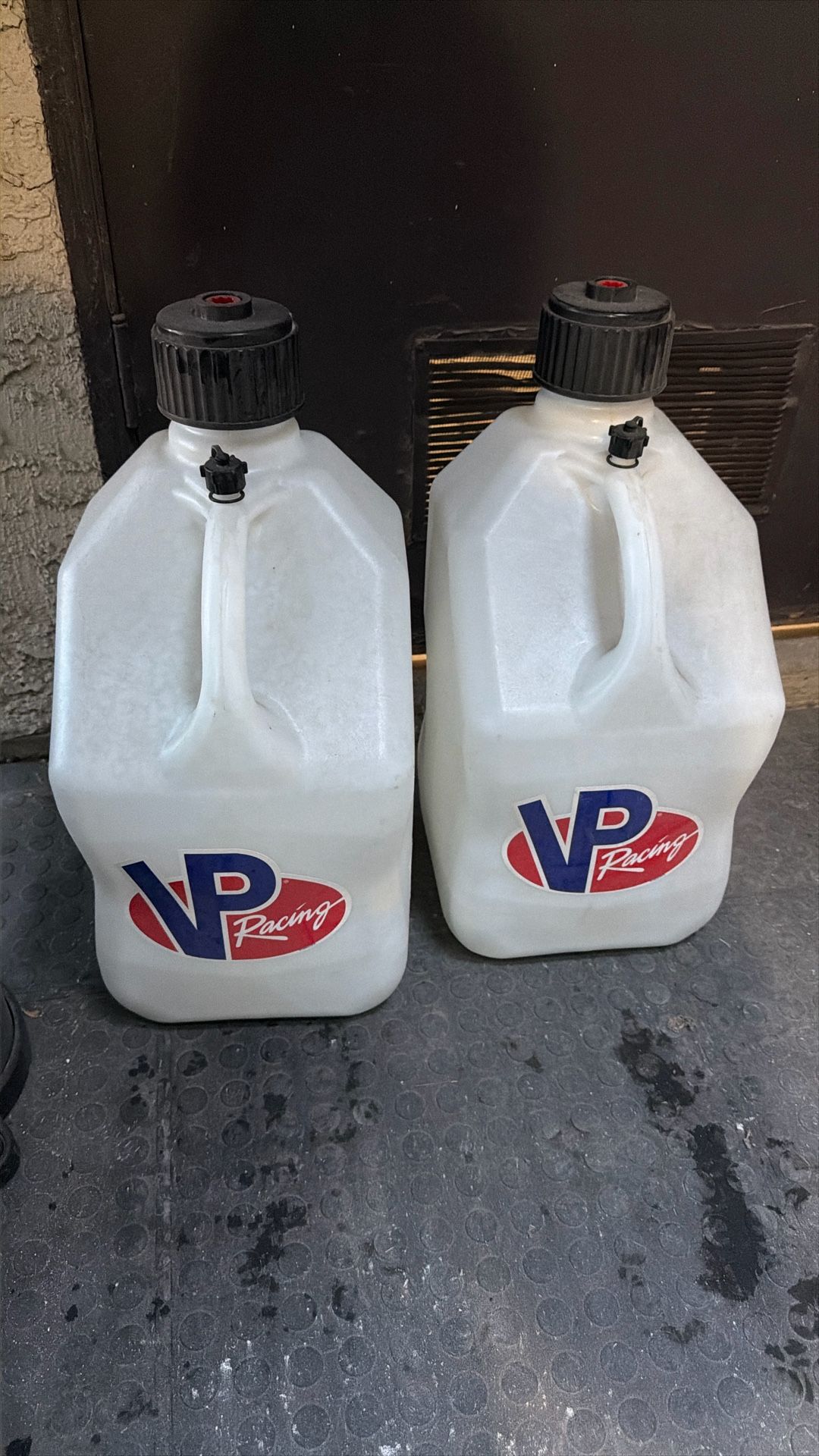 VP Racing gas cans for Sale in Las Vegas, NV - OfferUp