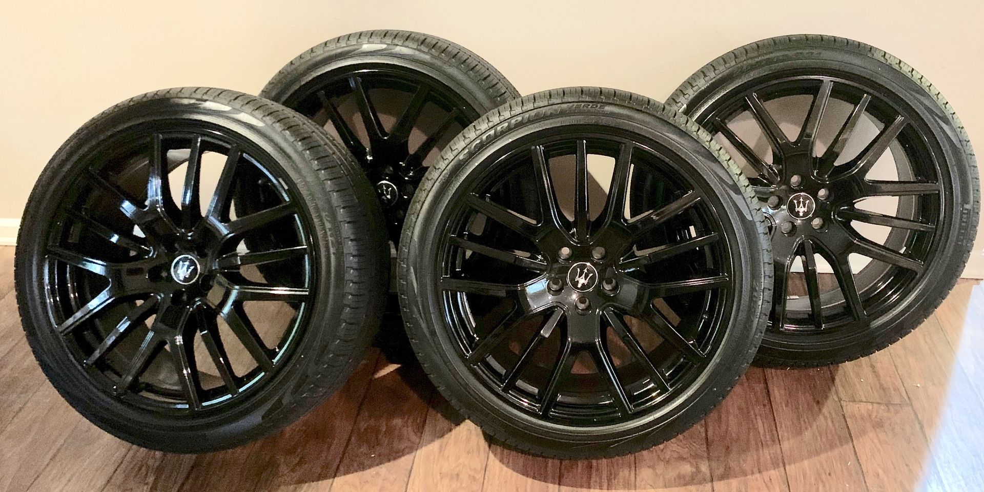 21" 2022 STOCK MASERATI LEVANTE WHEELS AND TIRES BLACK 21 WITH PERELLI ...