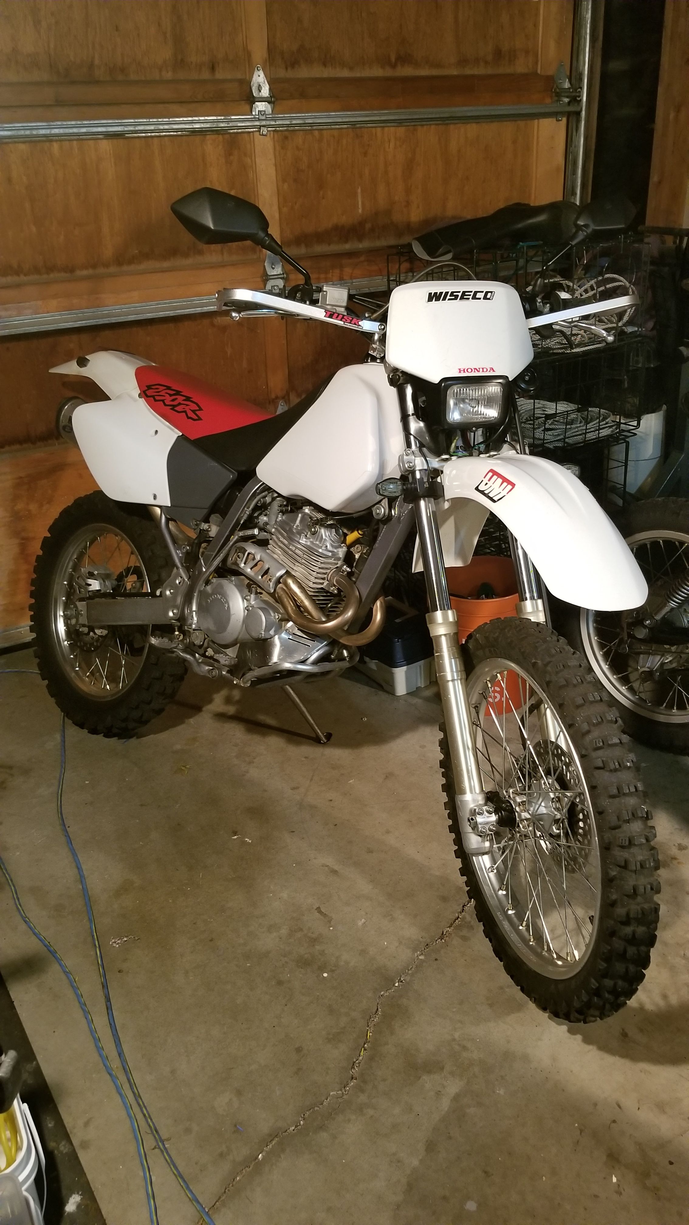 1998 xr250r honda for Sale in Bothell, WA - OfferUp