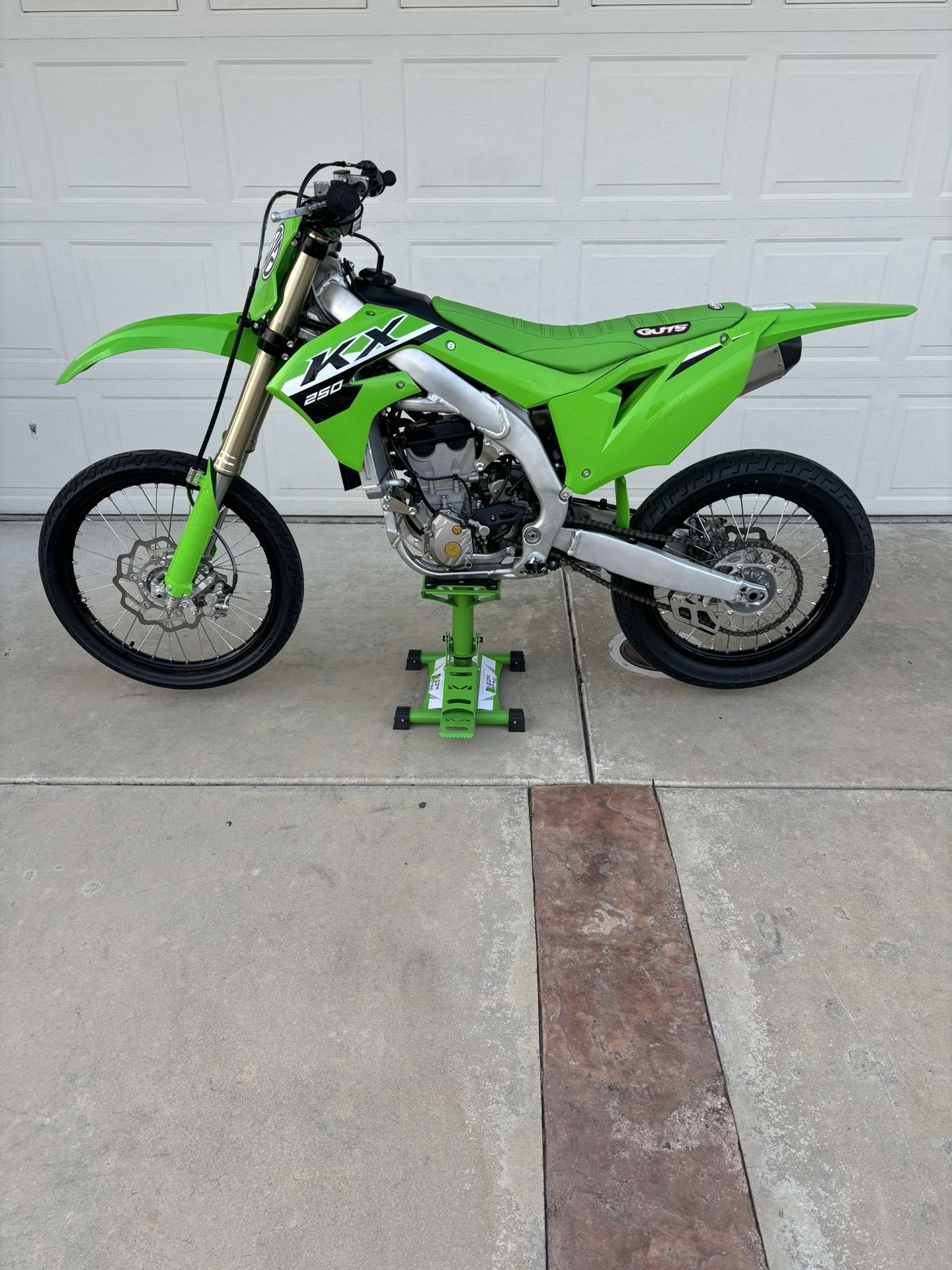 KX250 COMPLETE STREET CONVERSION SET for Sale in Elk Grove, CA - OfferUp