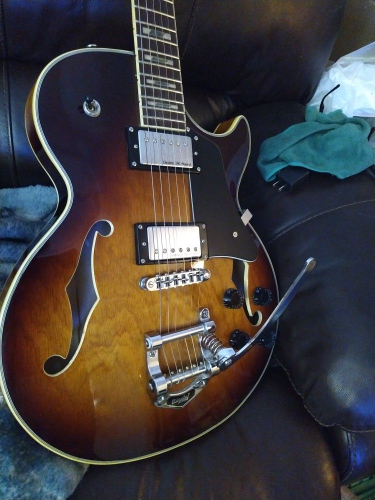 Gretsch Like Semi Hollow Body Electric Guitar w/ Bigsby Tremelo & 2 F ...