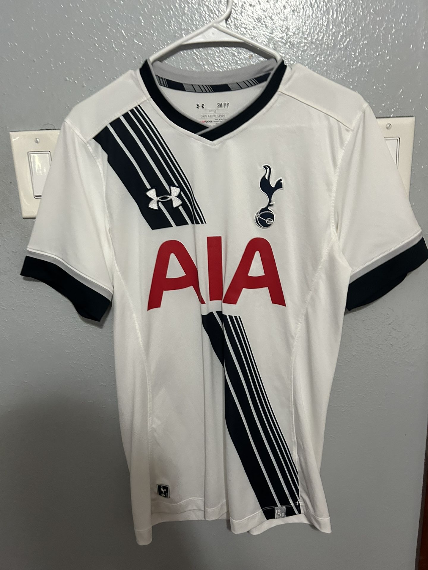 Tottenham Spurs Jersey for Sale in Houston, TX - OfferUp