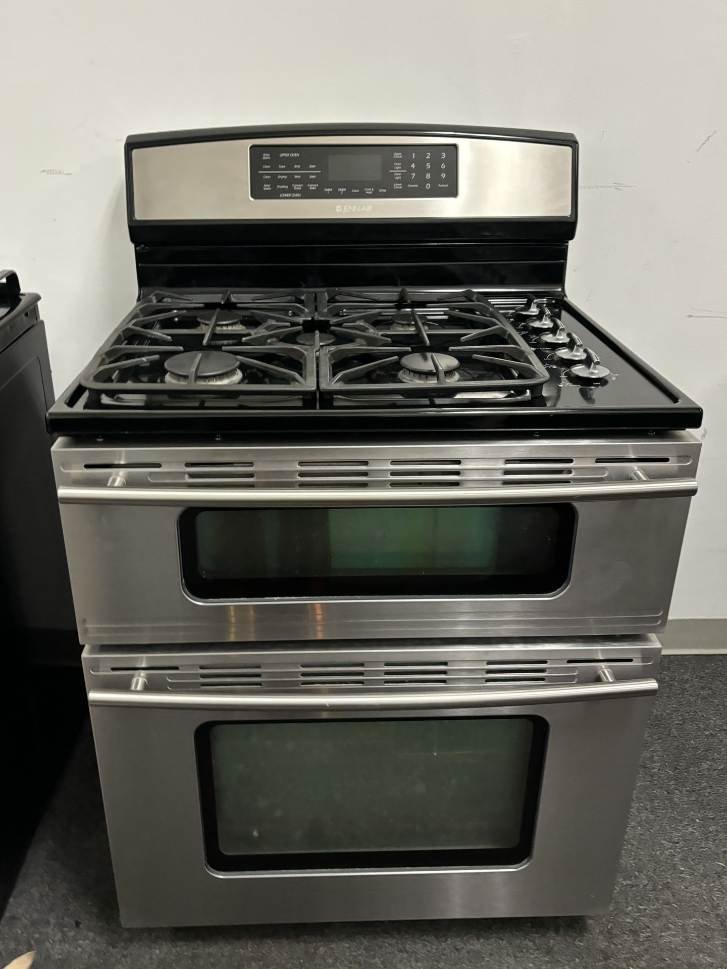 Jenn-Air Stove for Sale in Kent, WA - OfferUp