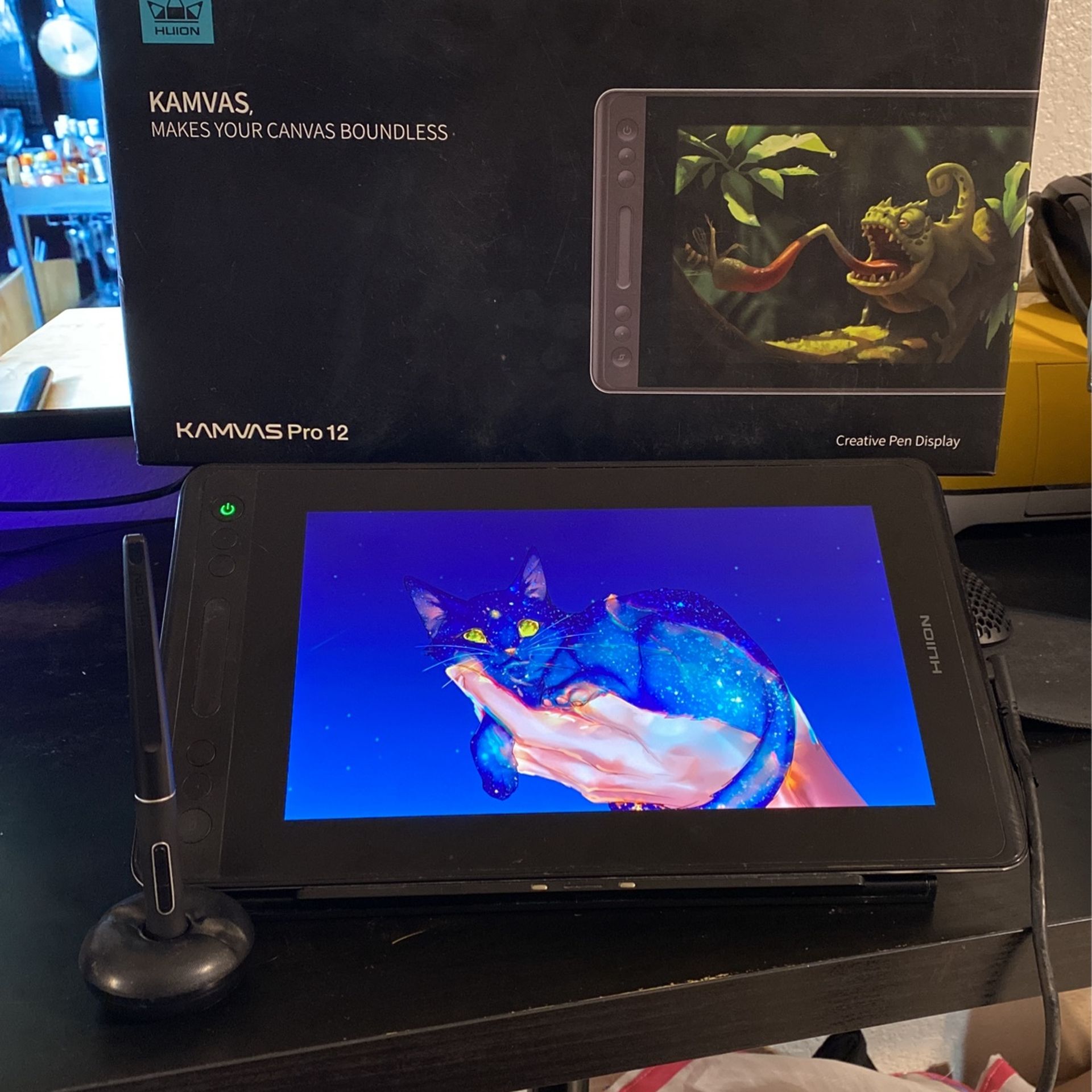 HUION KAMVAS Pro 12 Graphics Drawing Tablet for Sale in Chandler, AZ ...