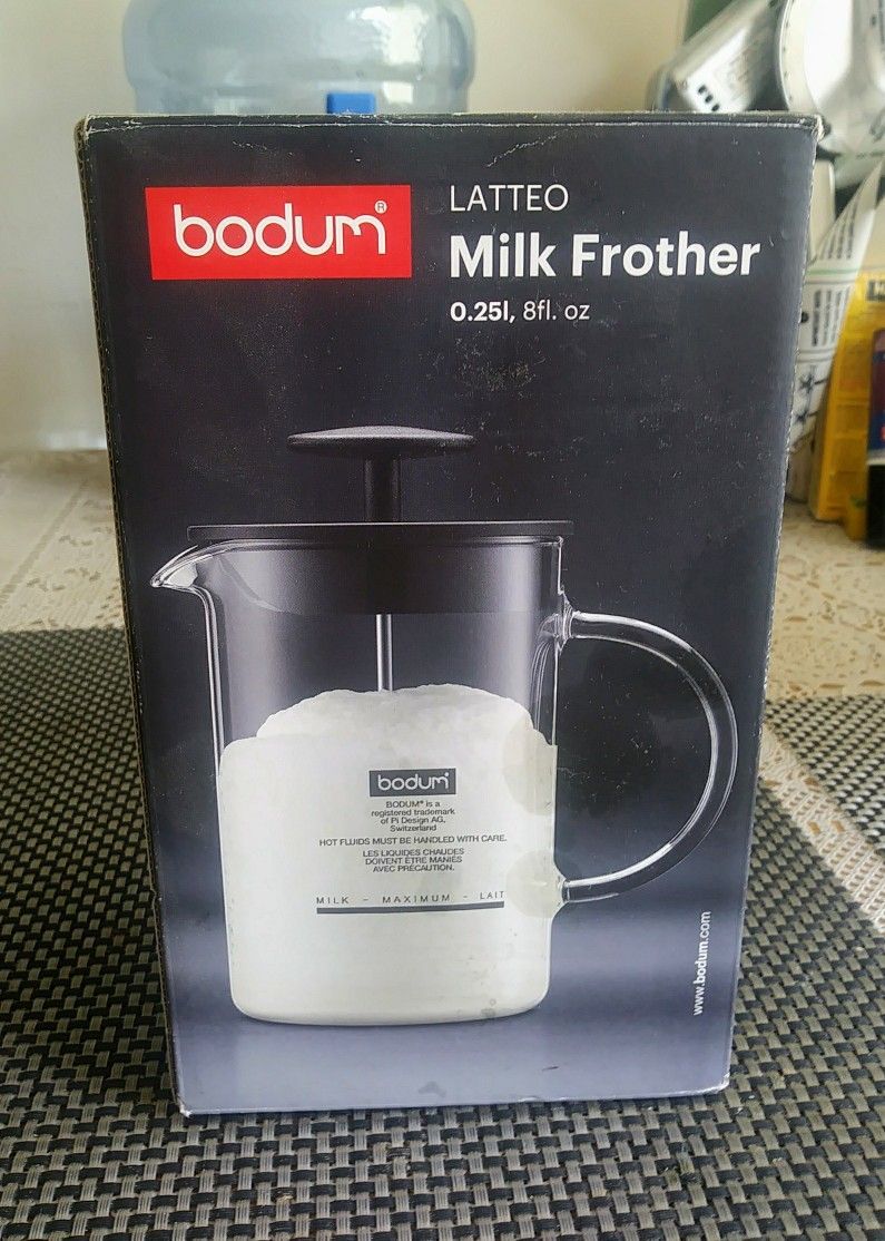 BODUM Latteo Milk Frother with Glass Handle, 8 Ounce, Black, Model 1446 ...