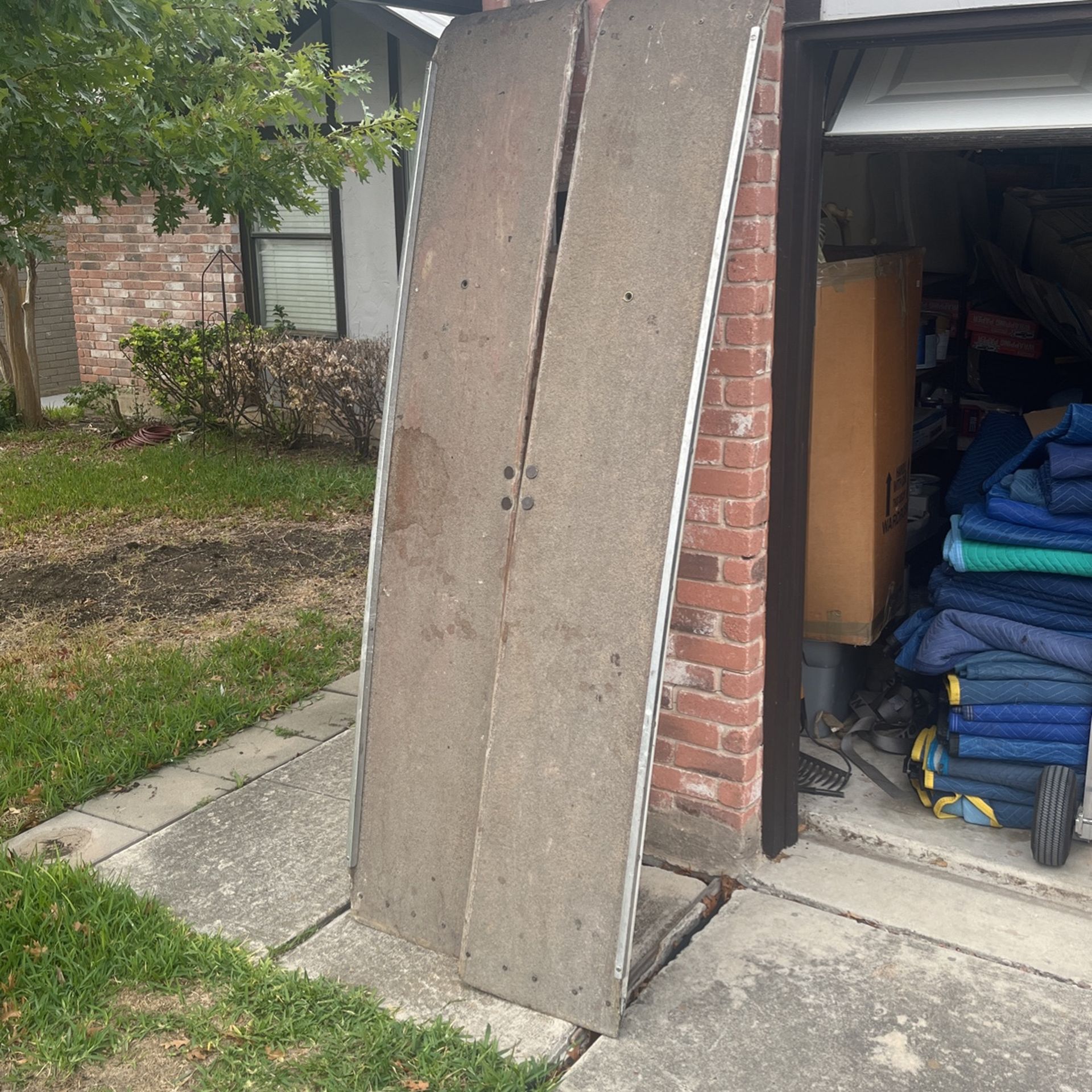 8 Ft Split Fiberglass Ramp for Sale in Schertz, TX - OfferUp