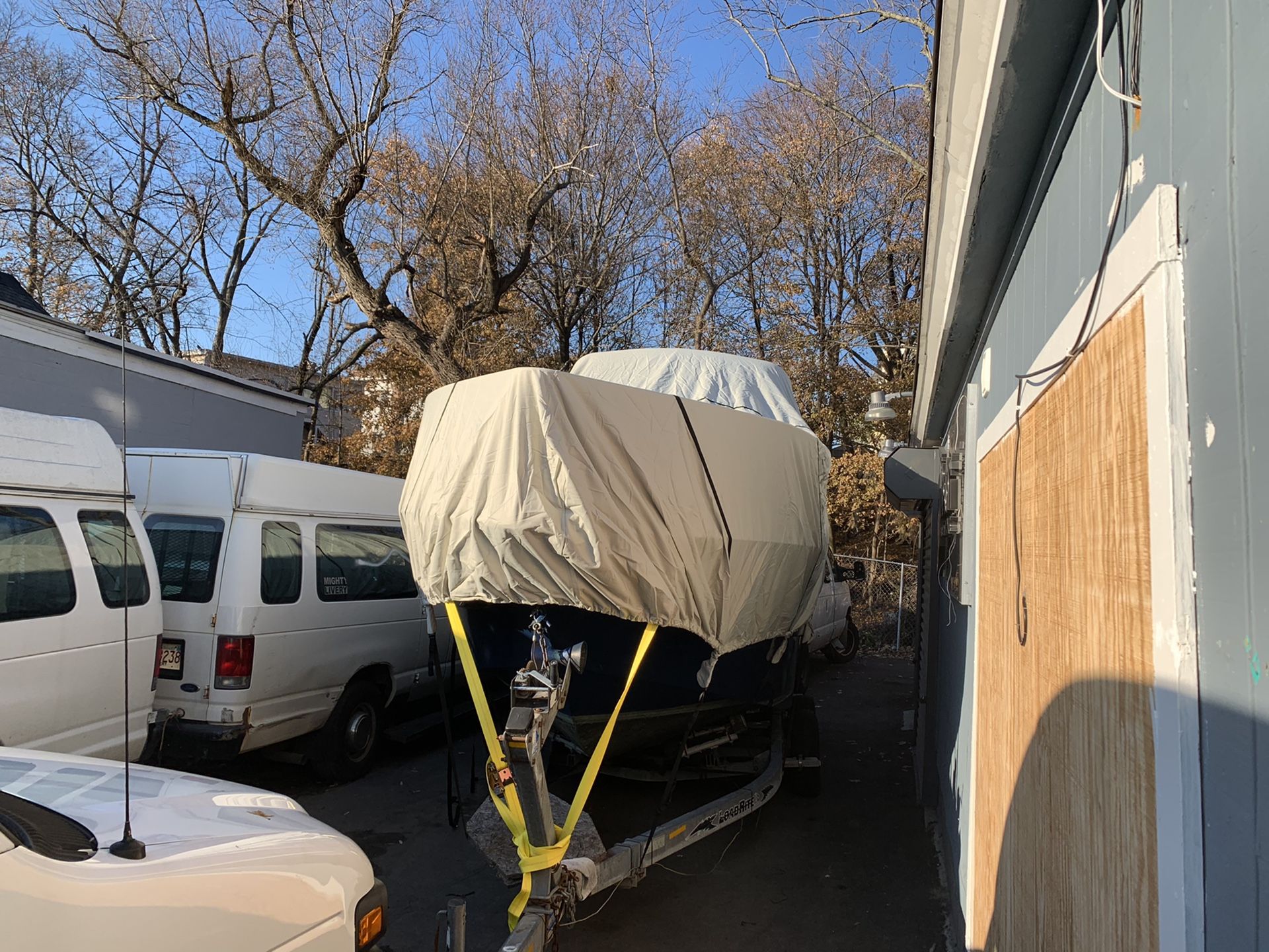 1998 LARSON 244 cabrio 24 ft for Sale in Boston, MA - OfferUp