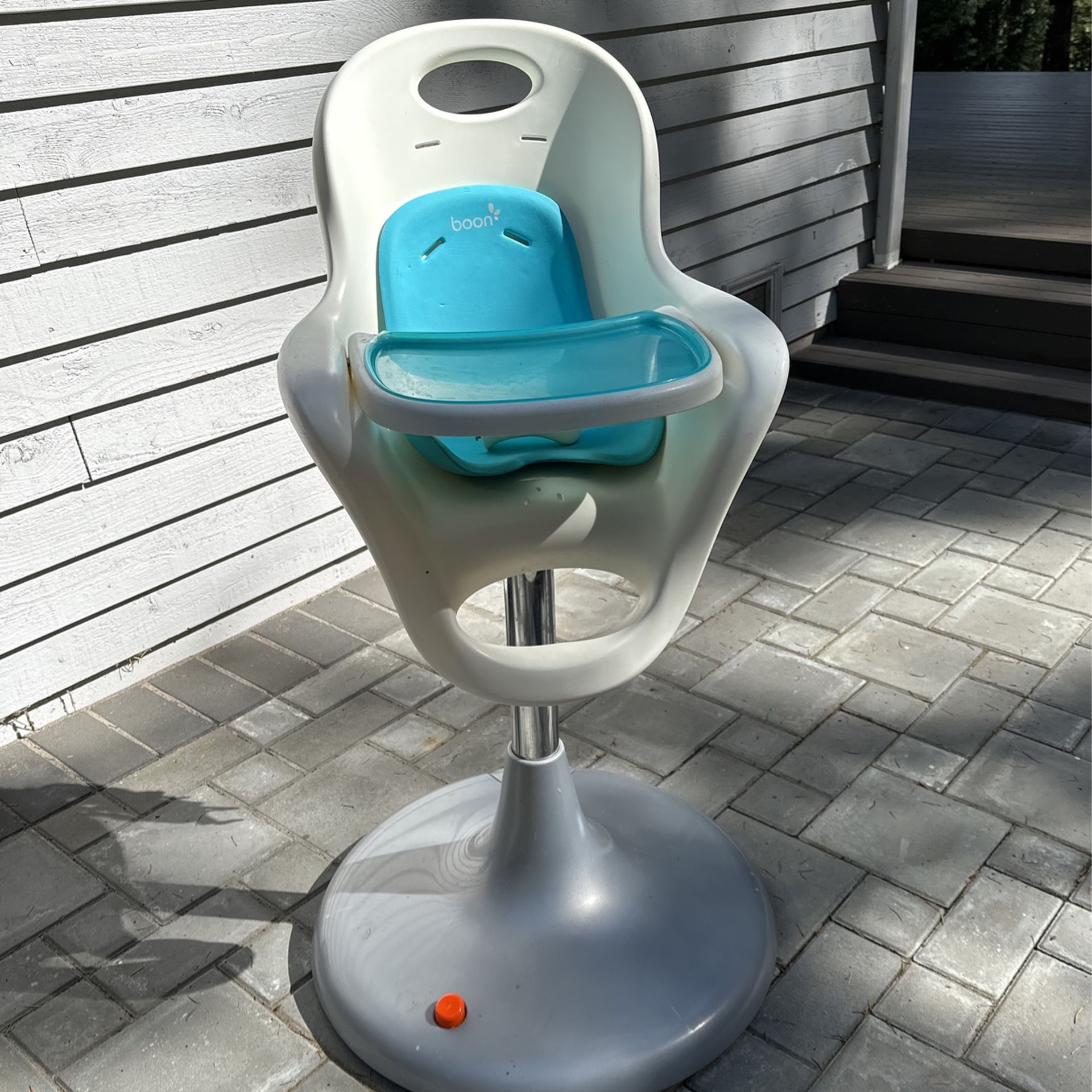 Boon Flair High Chair for Sale in Woodinville, WA - OfferUp