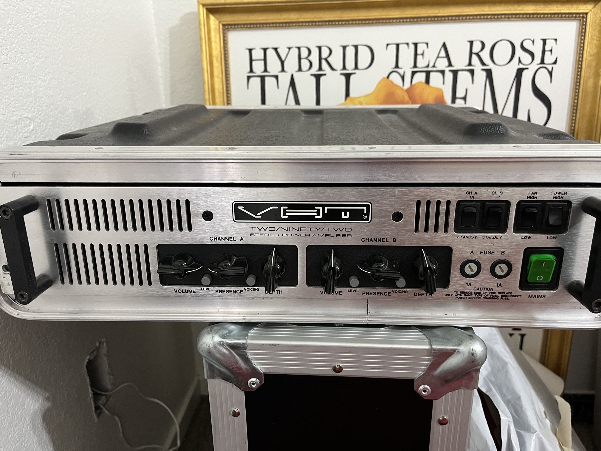 VHT 2/90/2 Stereo Tube Power Amp for Sale in Las Vegas, NV - OfferUp