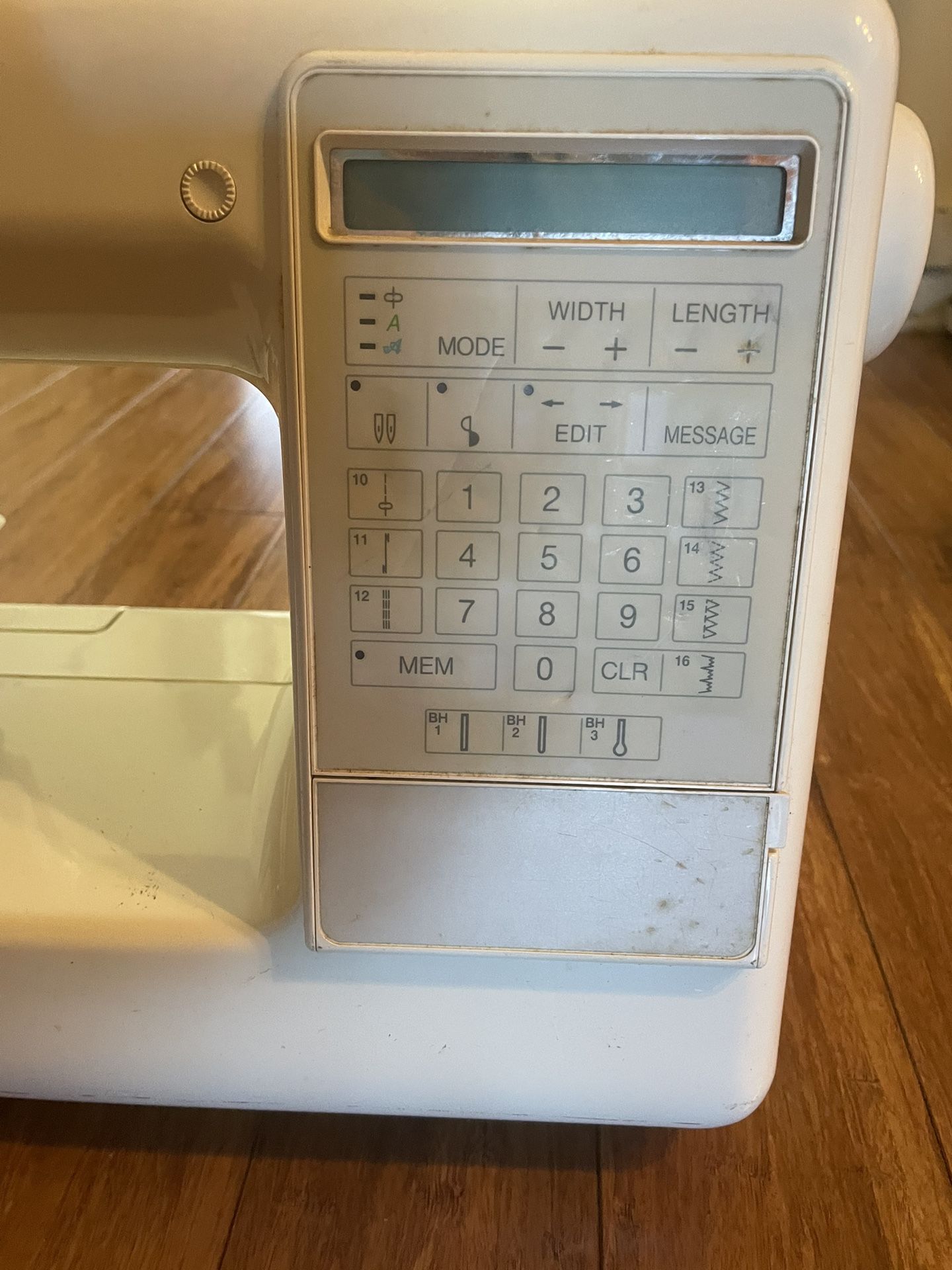KENMORE COMPUTERIZED FREE ARM SEWING MACHINE for Sale in Clearwater, FL ...