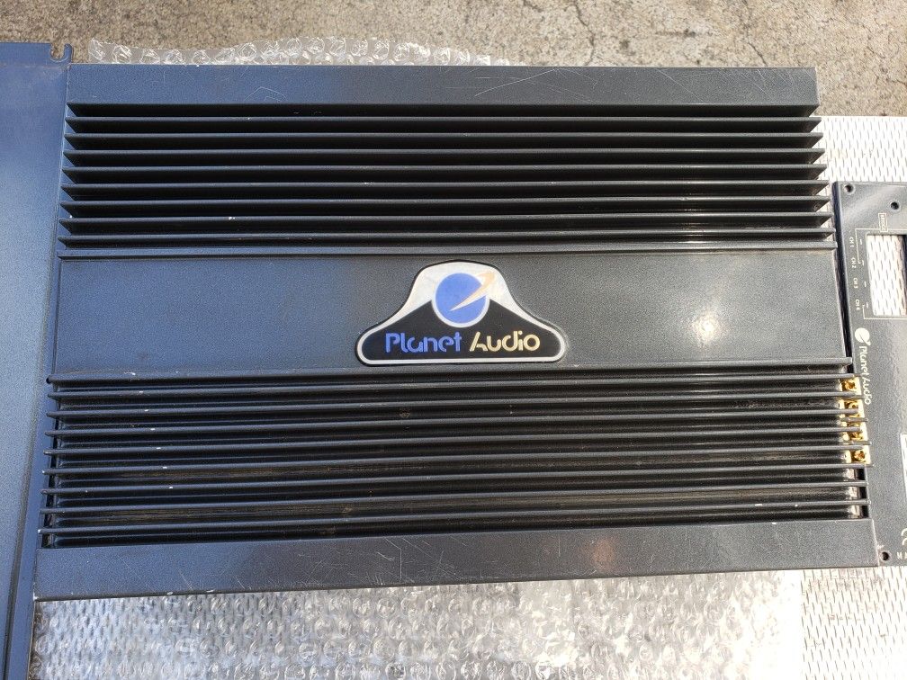 Planet audio p704 old school amp zed audio zapco mb quart boston ...