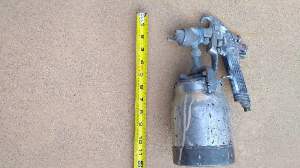 Binks Paint Spraying Gun with Binks Canister for Sale in Pala, CA - OfferUp