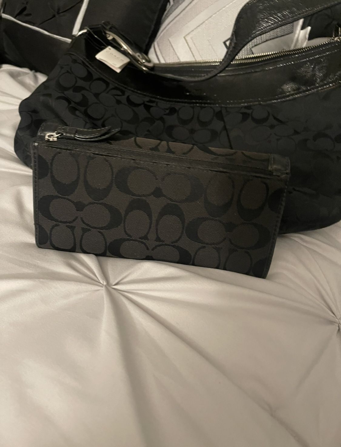 Coach Wallet for Sale in Grand Terrace, CA - OfferUp