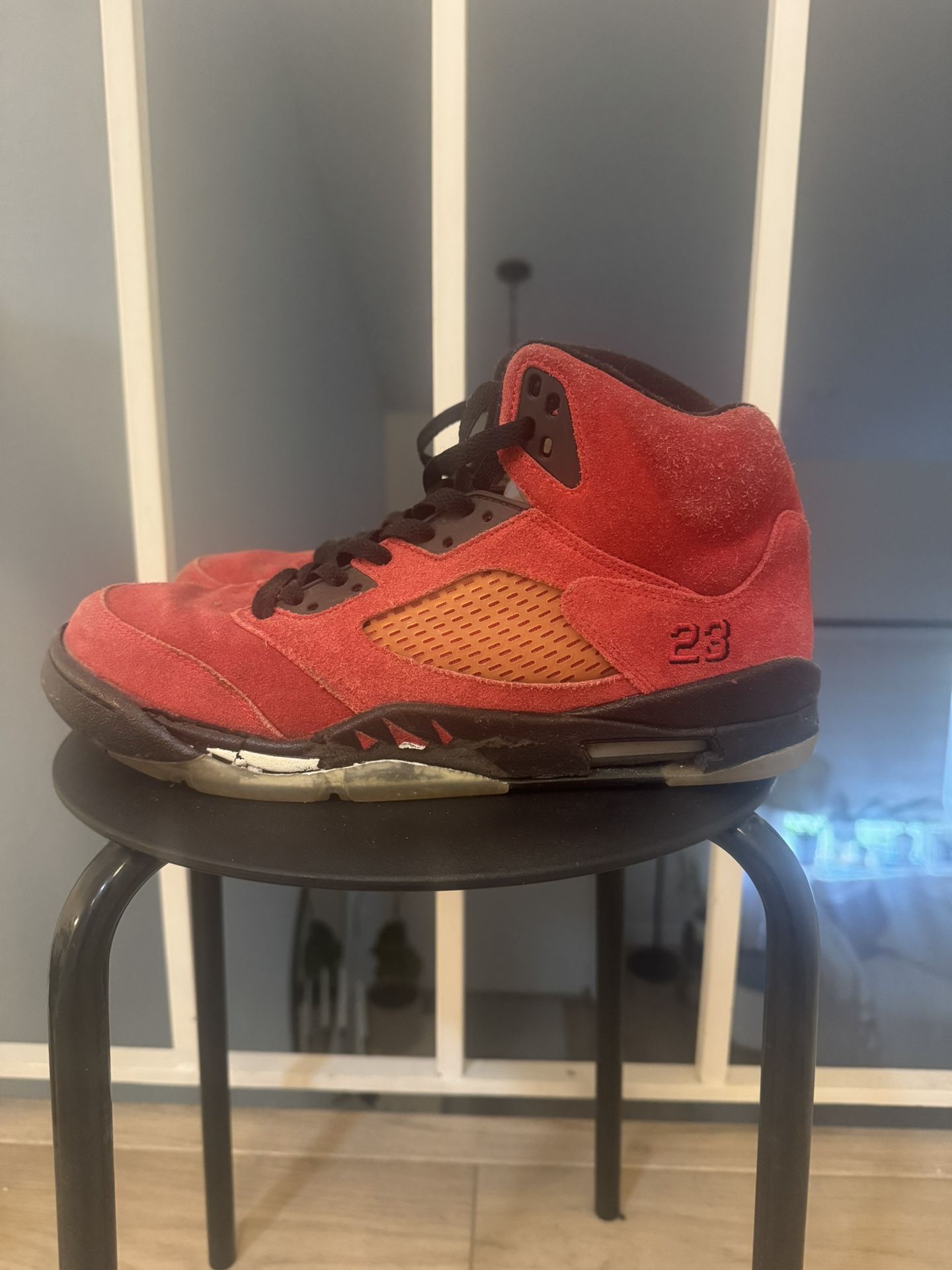 Jordan 5 Retro Raging Bull Red Suede for Sale in El Cajon, CA - OfferUp