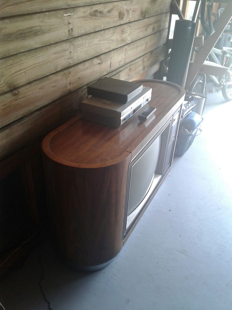 Rare 1978 RCA Colortrak Tv W/Remote for Sale in Clarksville, IN - OfferUp