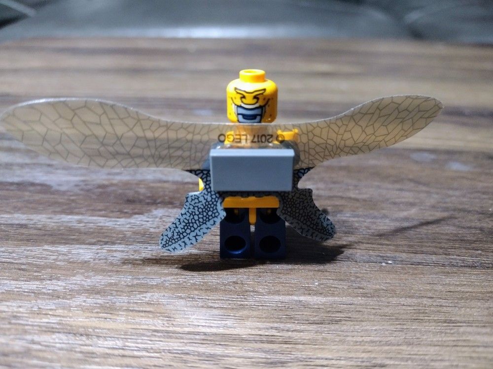 Lego DC Parademon (yellow) Mini Figure for Sale in Tampa, FL - OfferUp