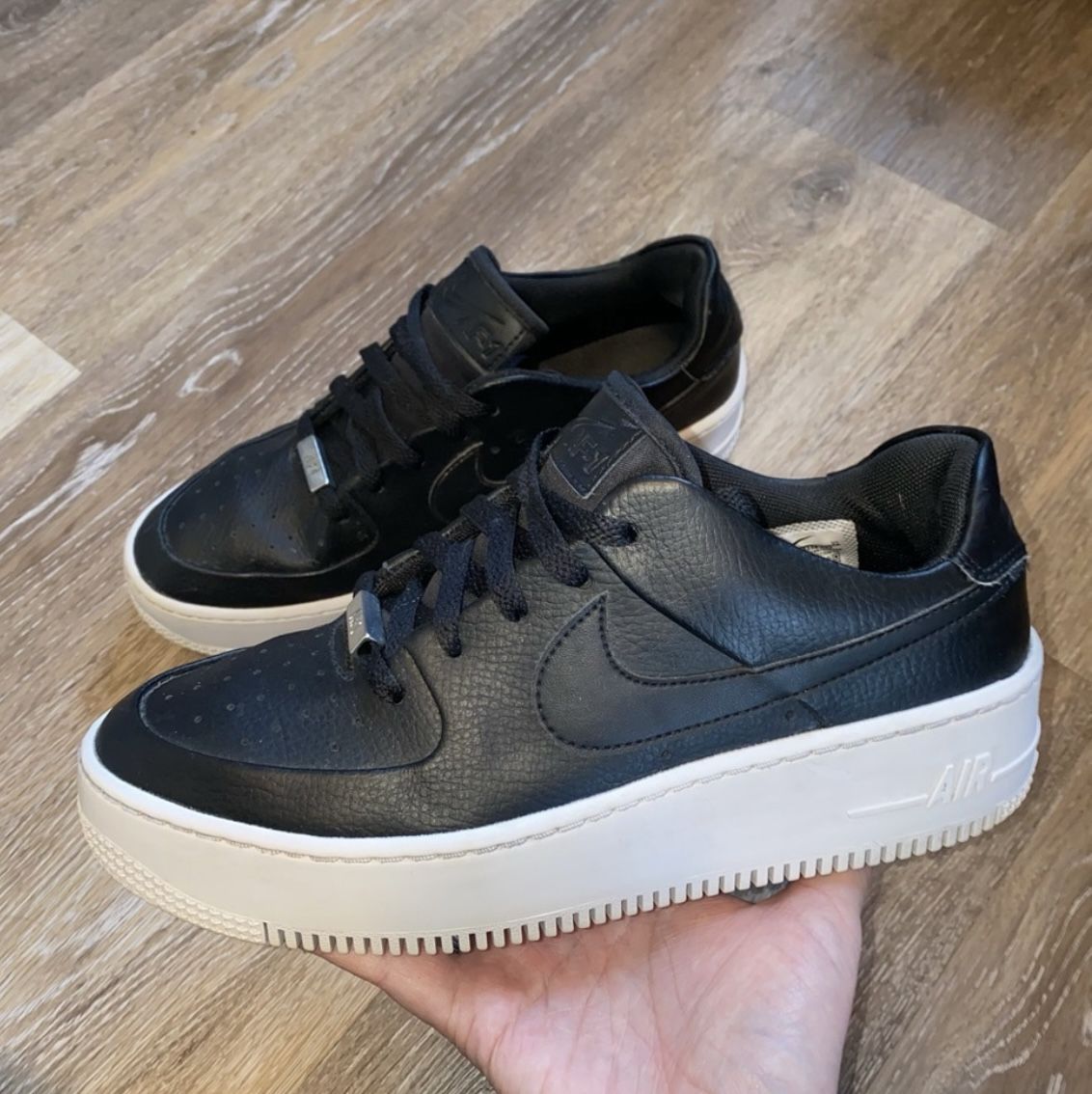 Nike Air Force 1 Women’s 9 for Sale in Austin, TX - OfferUp