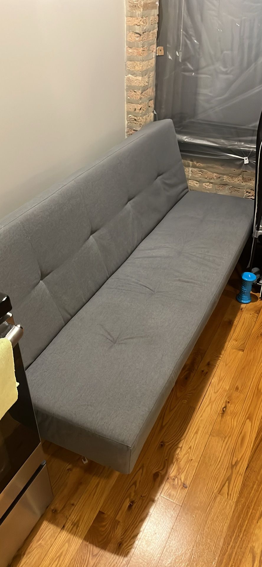 Comfortable couch for Sale in Chicago, IL - OfferUp