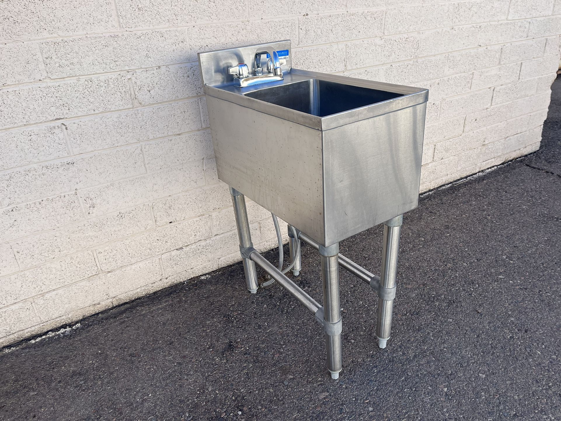 Commercial Under bar dump sink for Sale in Phoenix, AZ - OfferUp