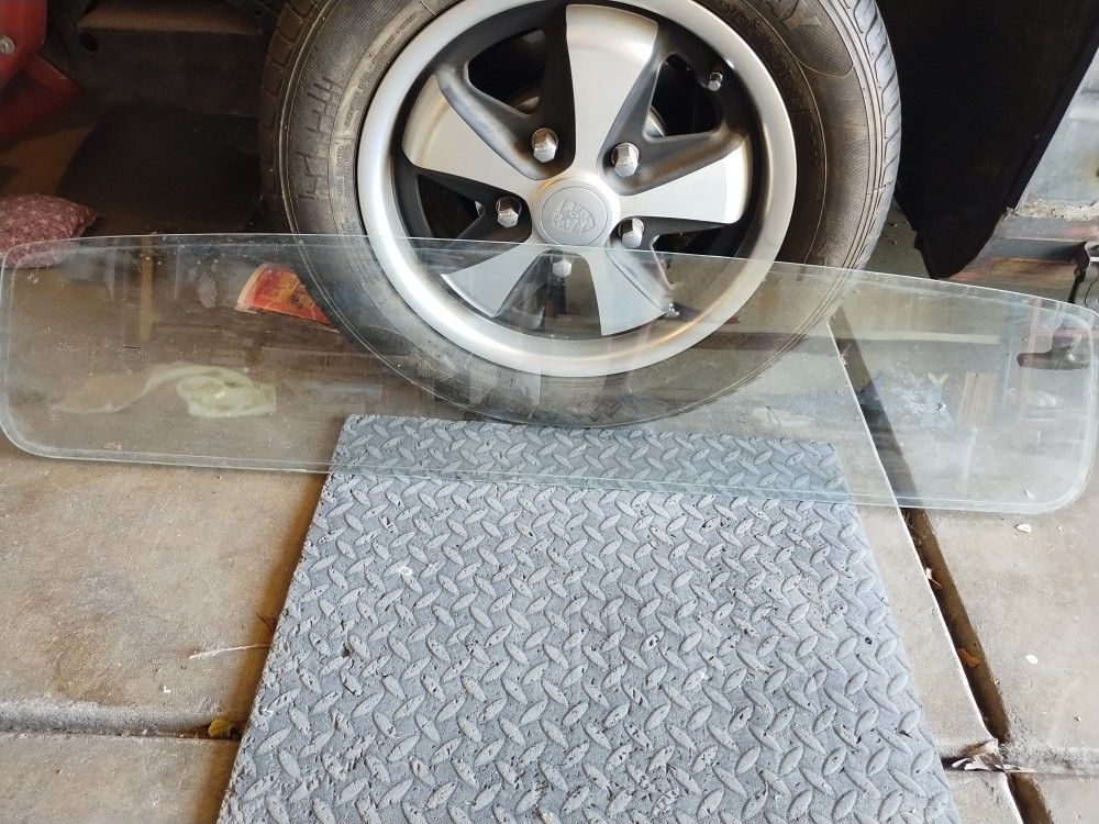 Datsun 620 Rear Glass for Sale in Peoria, AZ - OfferUp