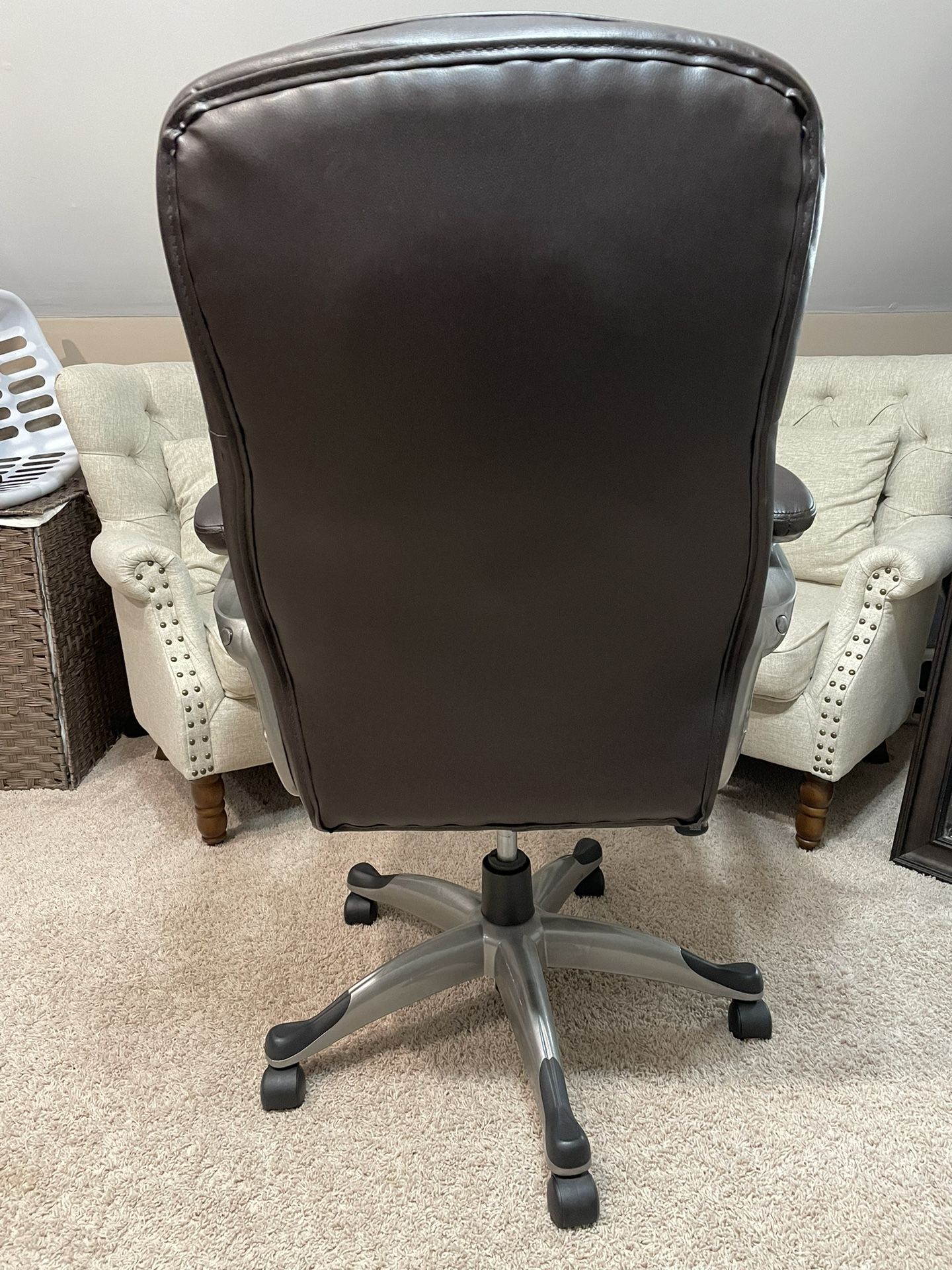 Mcallum high quality recognized bonded leather shop manager