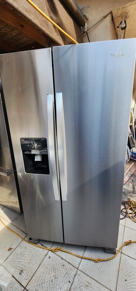 LIKE NEW WHIRLPOOL REFRIGERATOR SIDE BY SIDE STAINLESS STEEL 36X69 for ...