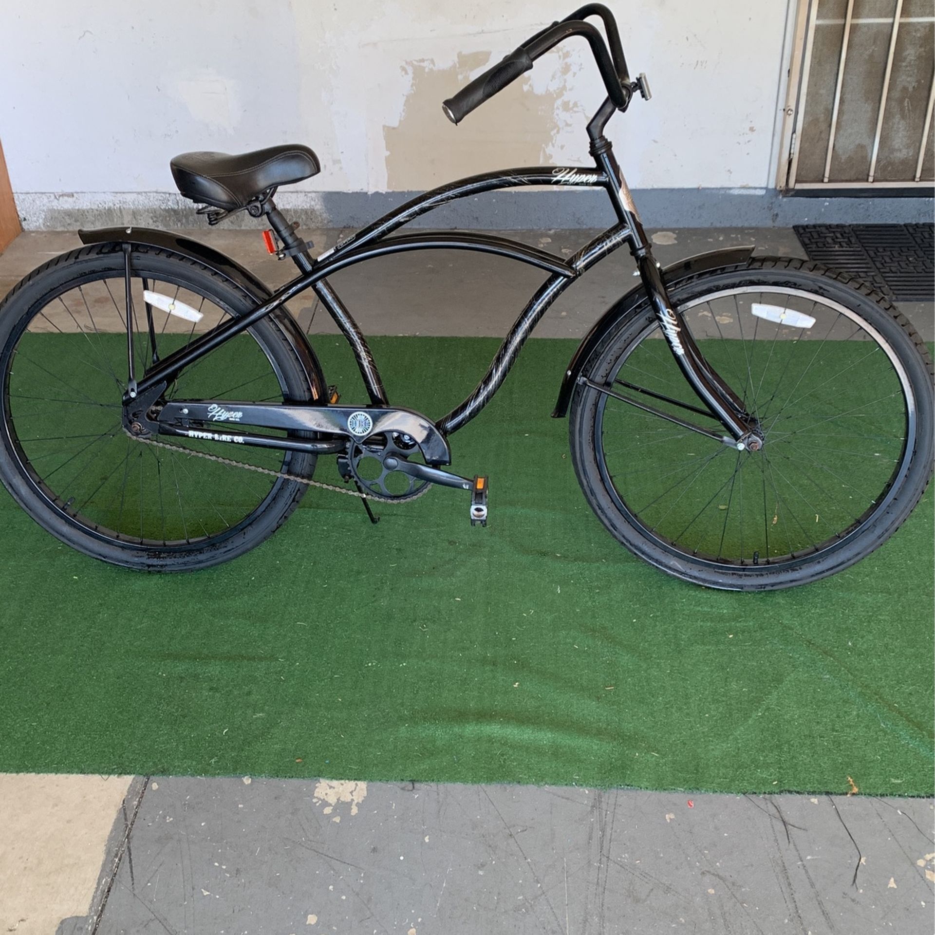 Hyper Black Beach Cruiser Bike for Sale in Upland, CA - OfferUp