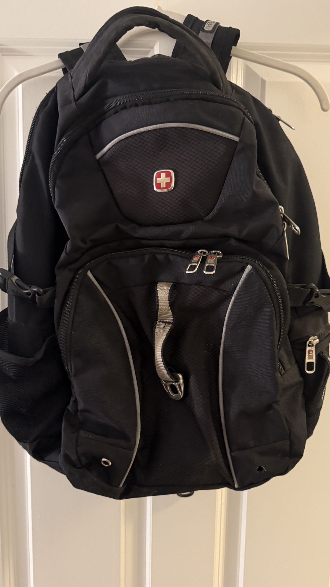 Swiss Gear Backpack — Fits 16” Laptop, Good Condition for Sale in ...