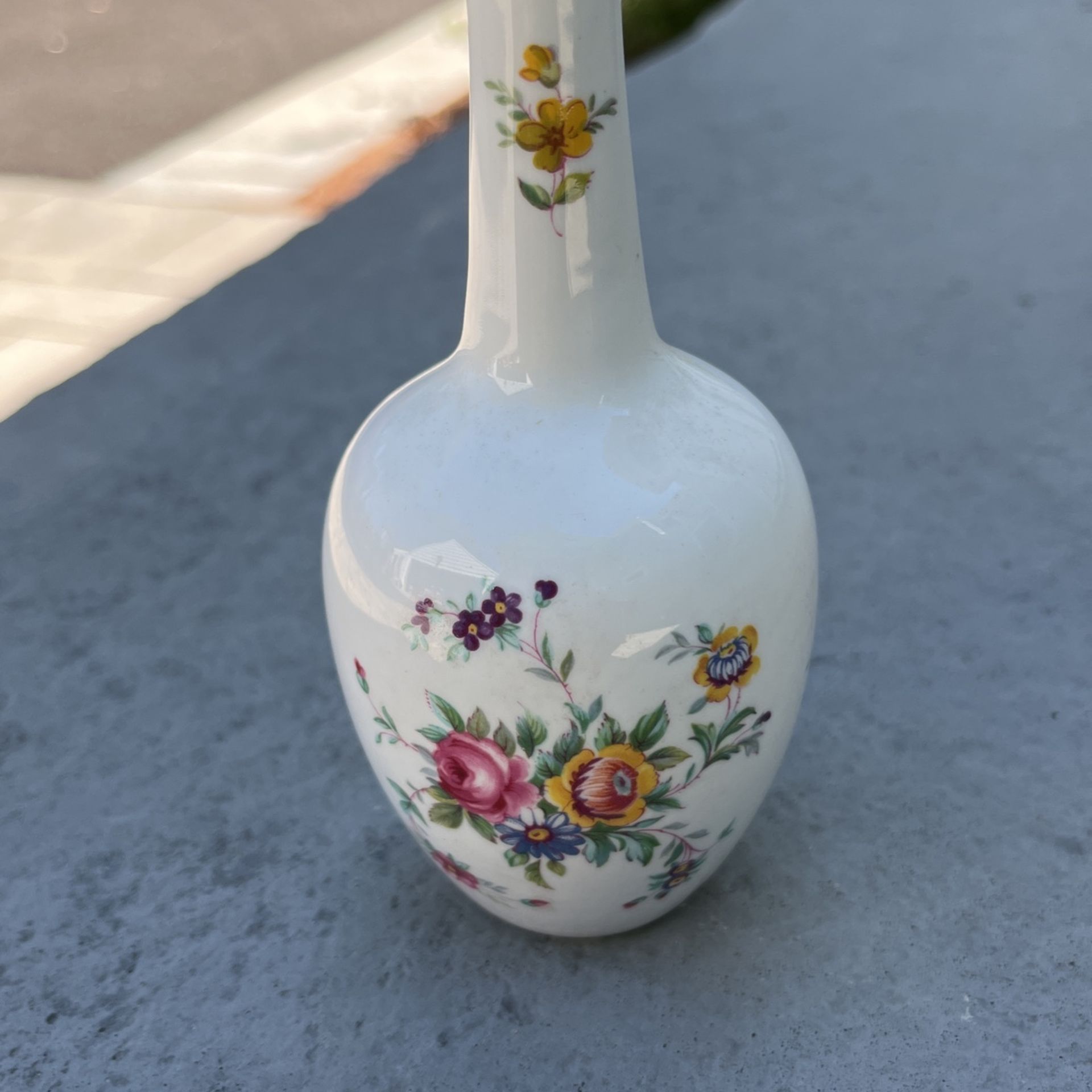 Minton English Bone China Bud Vase for Sale in Smithtown, NY - OfferUp