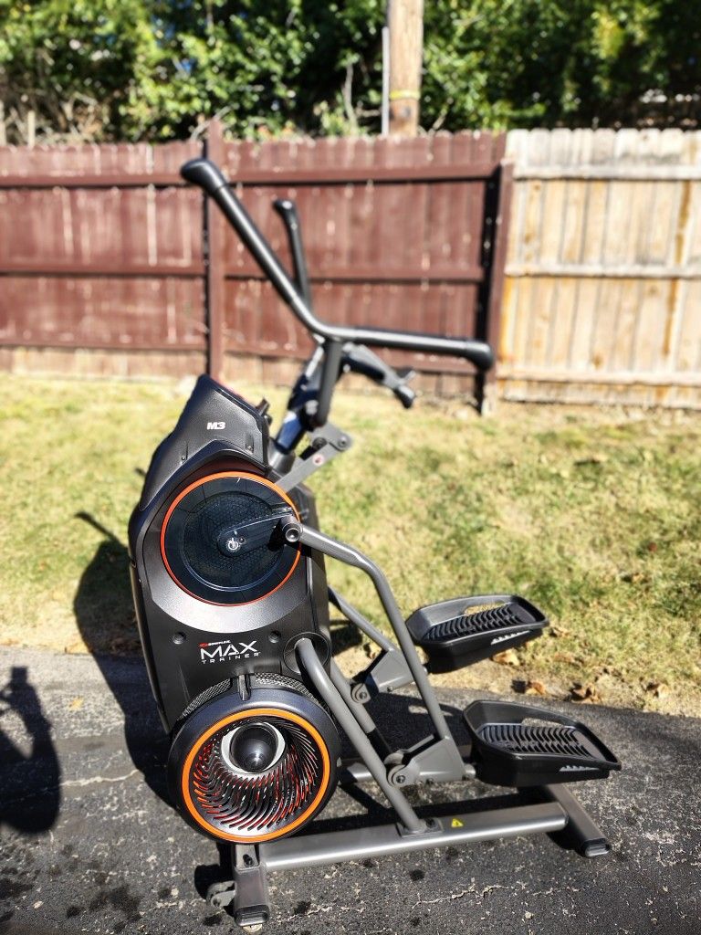 Bowflex Max Elliptical Trainer M3 (Delivery Option) for Sale in ...