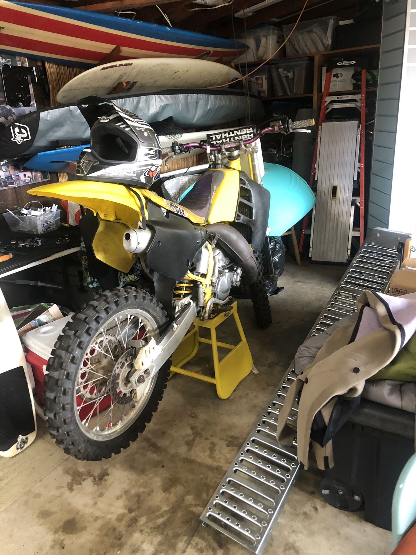 1990 Suzuki rm125 dirt bike for Sale in Cardiff, CA - OfferUp
