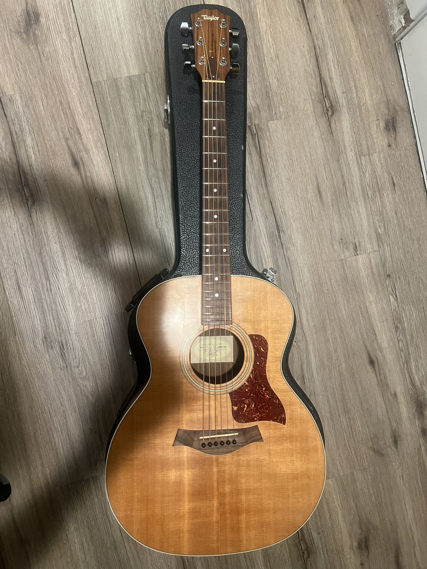 Taylor 214ce Acoustic guitar for Sale in North Las Vegas, NV - OfferUp